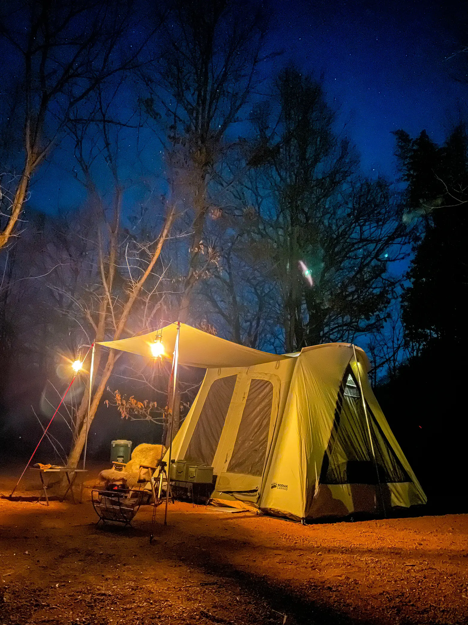 องค์ประกอบของท้องฟ้ายามค่ำคืนและเต็นท์📸 | แกลเลอรีที่โพสต์โดย moco | Lemon8