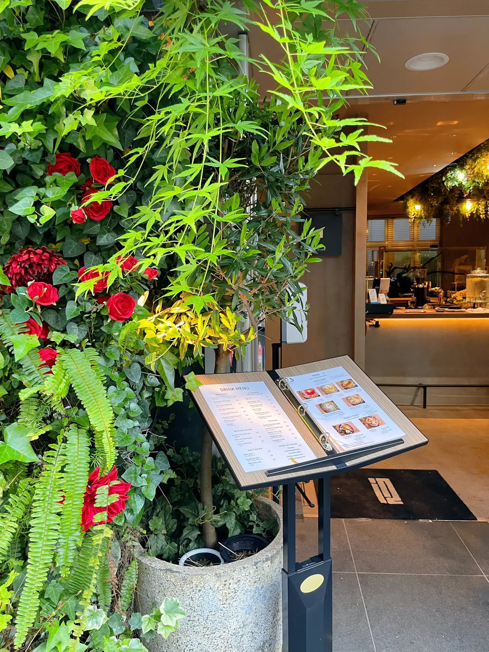 【表参道】癒し系穴場カフェならココ ︎i2cafe | แกลเลอรีที่โพสต์โดย えびすたぐらまー | Lemon8