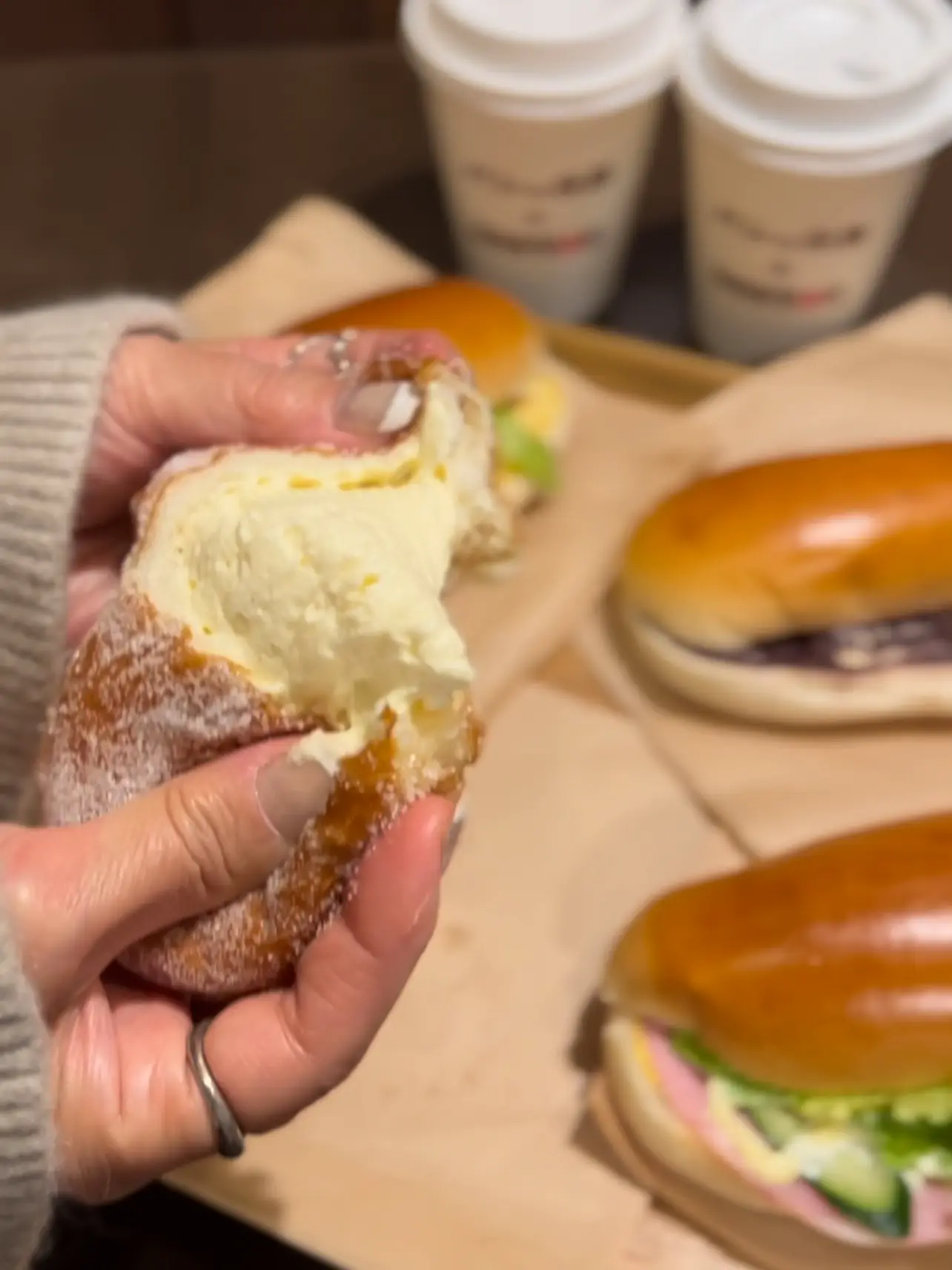 คุณสามารถกินขนมปัง koppe อบสดใหม่และทอด💗 | แกลเลอรีที่โพสต์โดย kiyodon | Lemon8