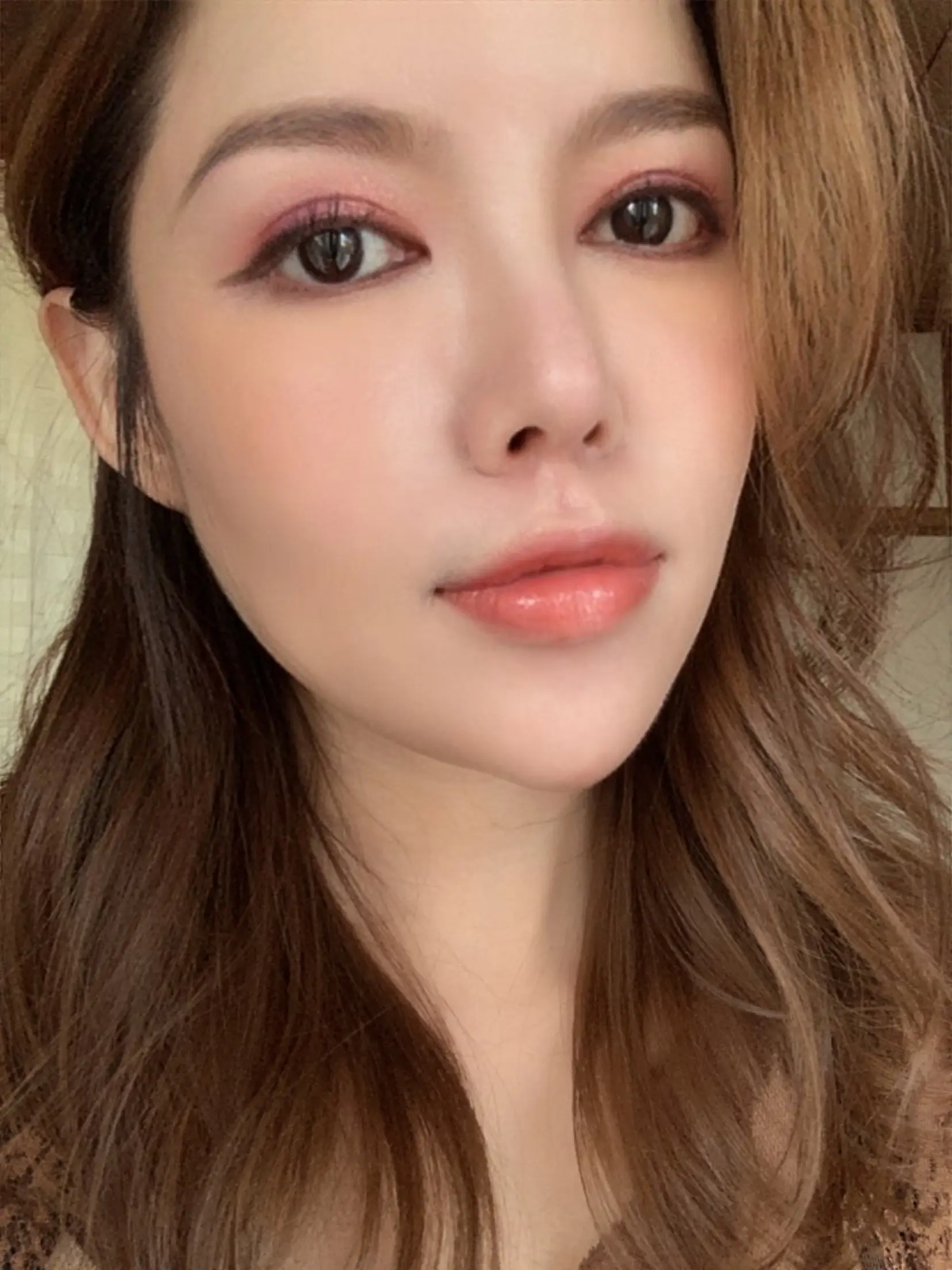 LUNASOL 2022春コスメ#14 amber dusk | reikaconyaが投稿したフォトブック | Lemon8