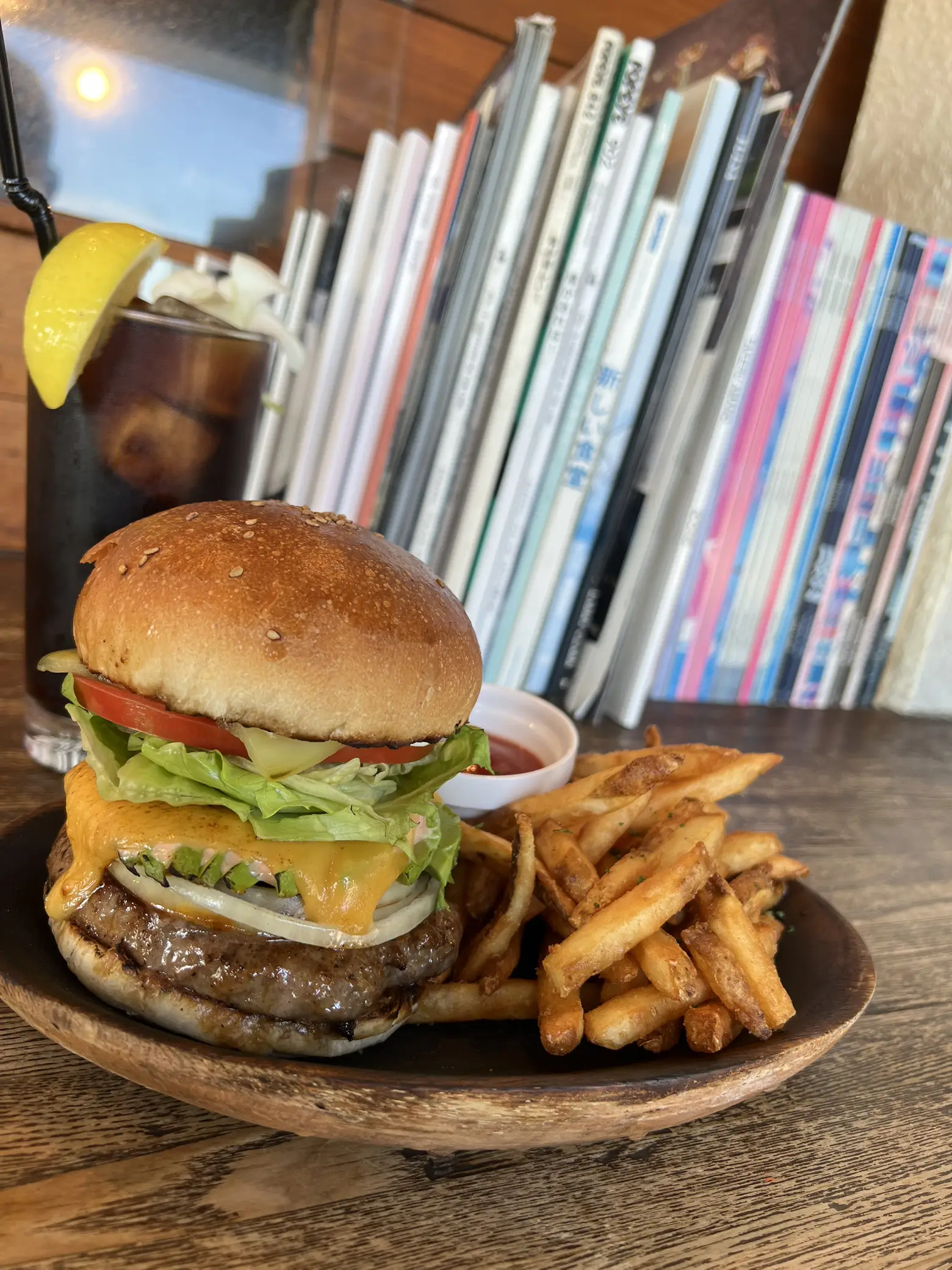 【鎌倉】ハンバーガー100名店に選ばれている！海沿いの美味しすぎるハンバーガー🍔 | ayumi┊関東おでかけグルメが投稿したフォトブック ...