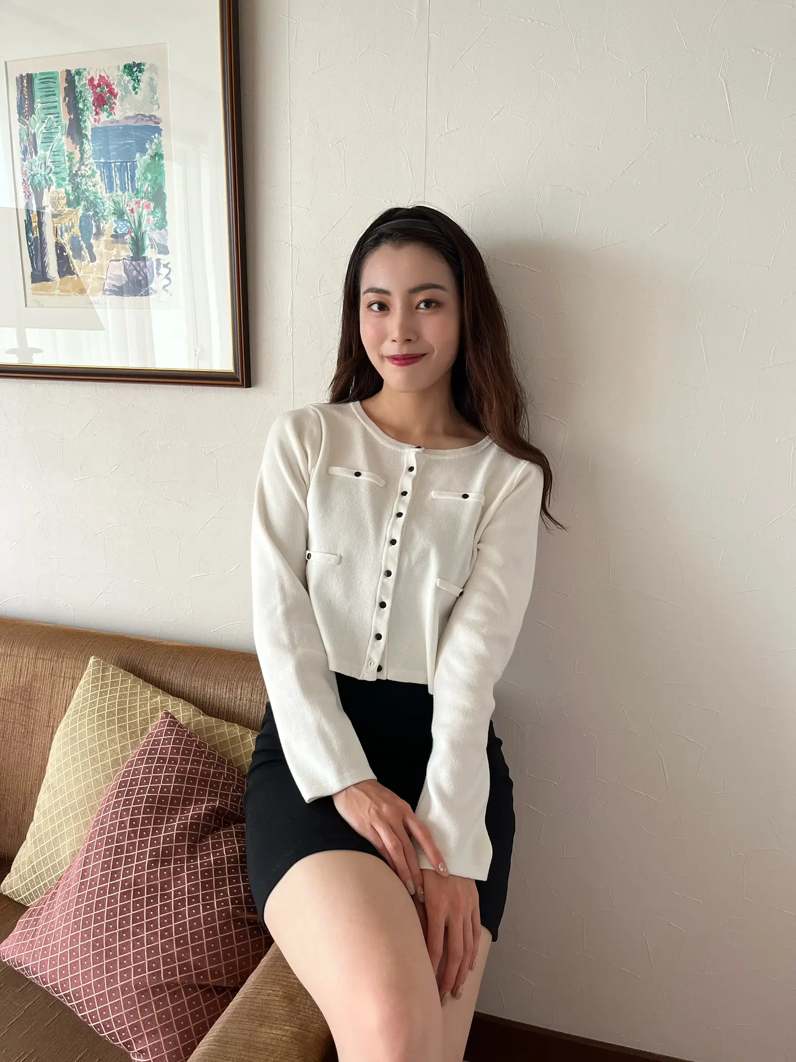 カーディガンで【モノトーン秋コーデ】🍂 | _aki_jpが投稿したフォトブック | Lemon8