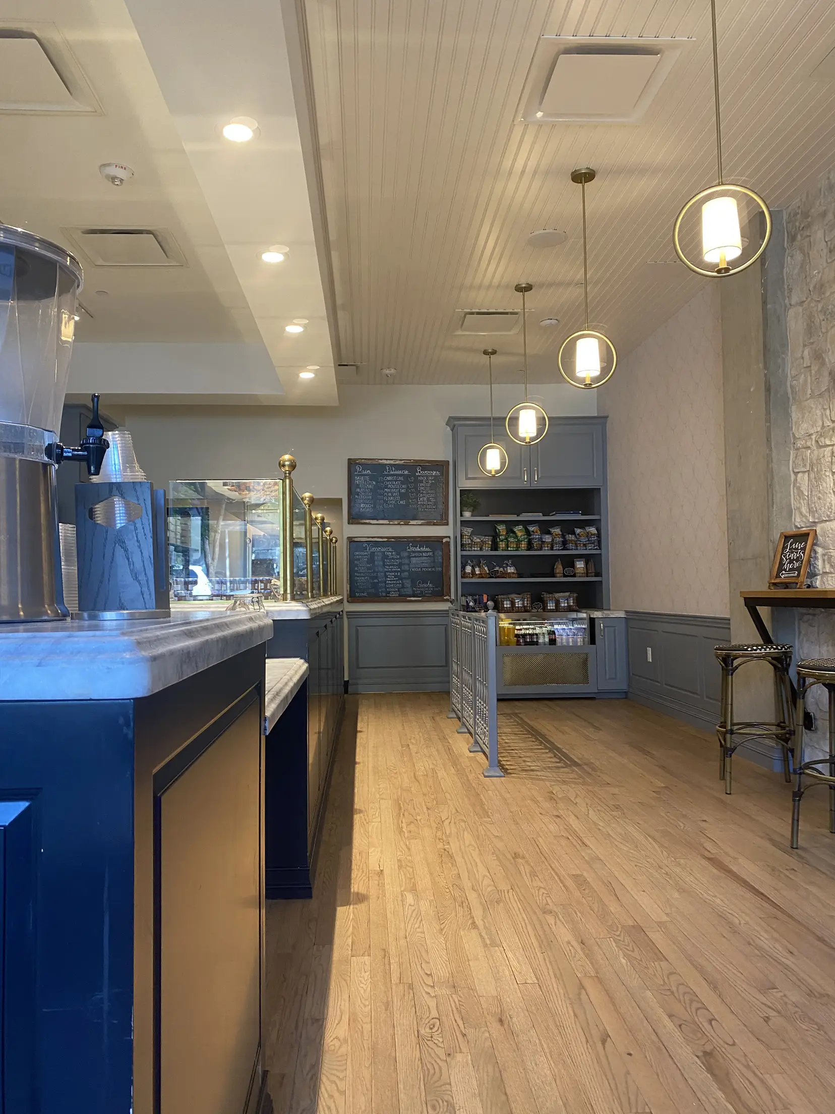 Sunny walks and coffee :) | Gallery posted by Sierra Brewer | Lemon8