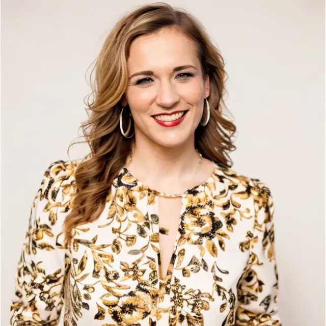 Got these headshots utilizing AI. | Gallery posted by Sabrina Bier | Lemon8