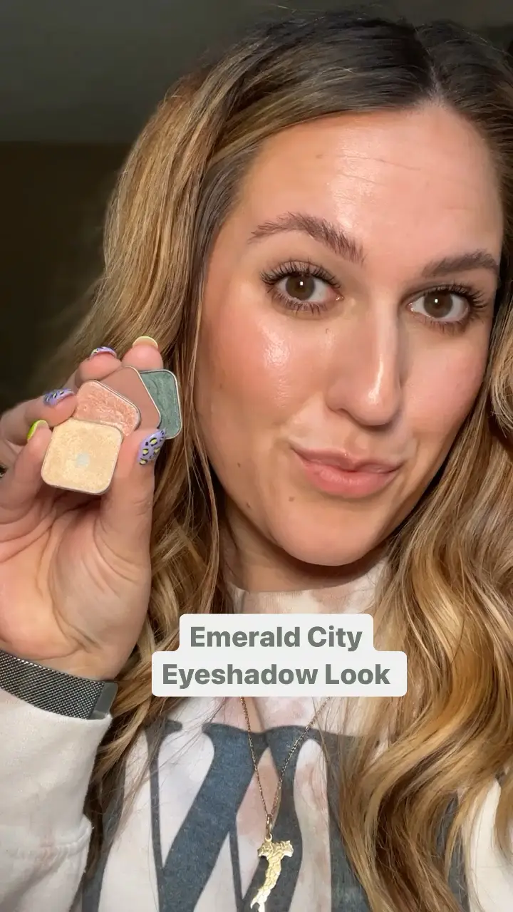 Emerald City Eyeshadow Look | Video published by Cassie Knapp | Lemon8