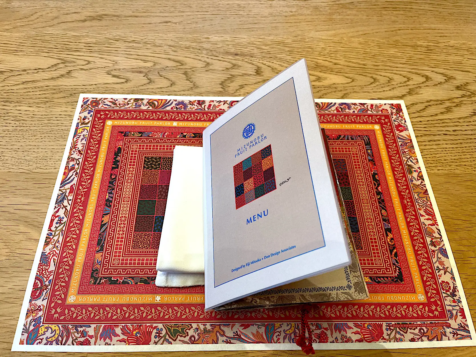 【横浜】季節限定！美しすぎるいちごパフェ | Yuminが投稿したフォトブック | Lemon8