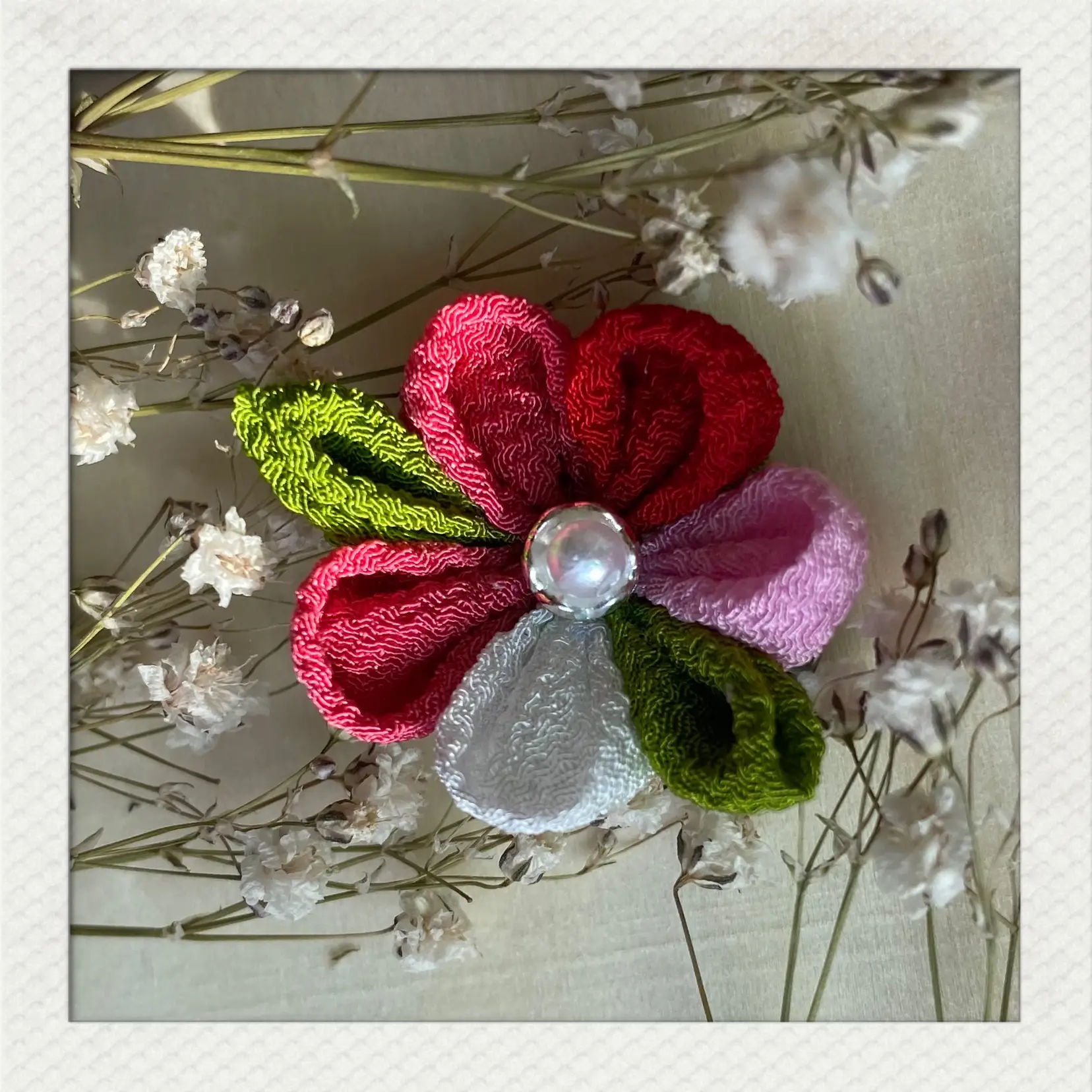 3-tone flower🌸 | Hari Kamiが投稿したフォトブック | Lemon8