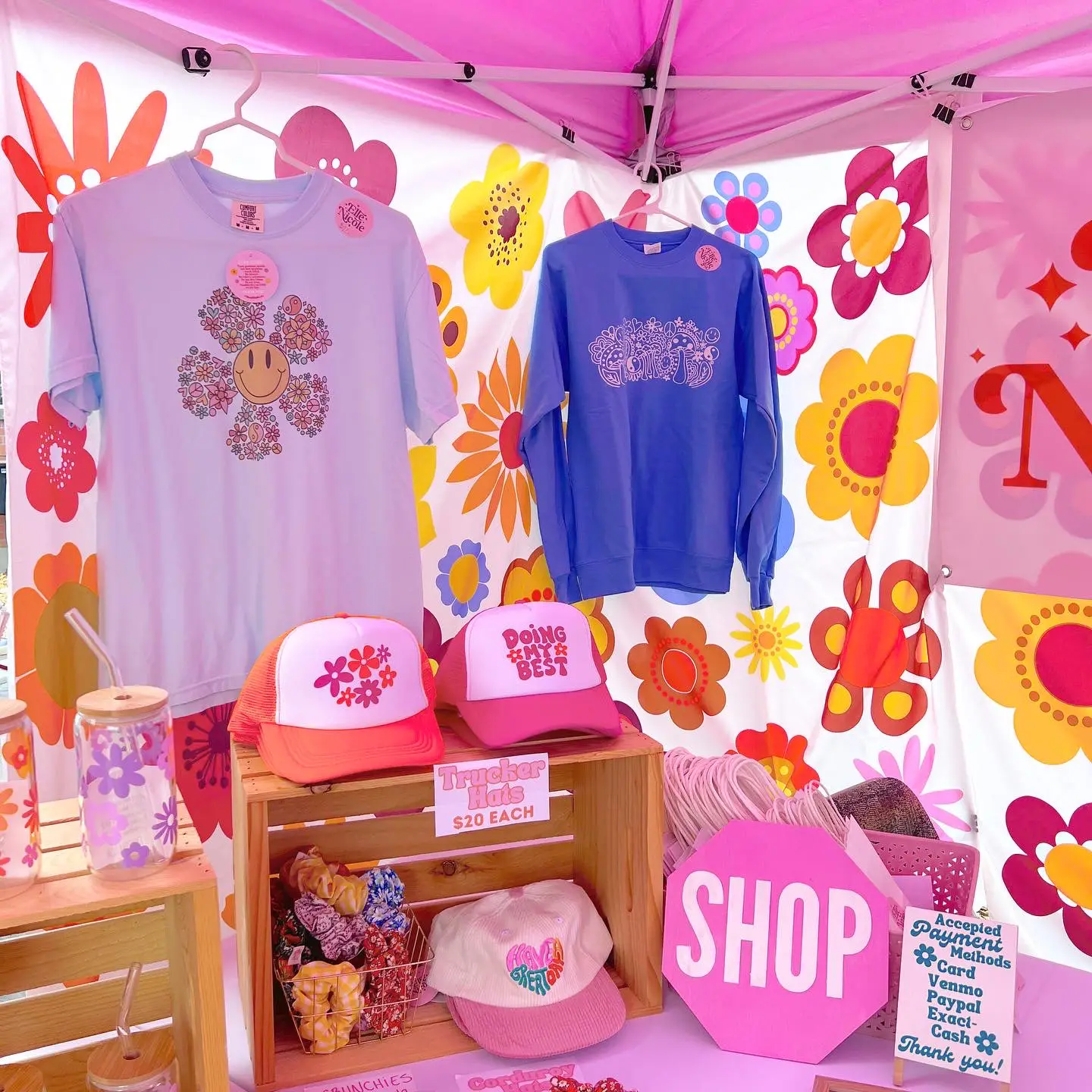 Some vendor booth inspo for ya!!🤩💗🌈🌸 | Gallery posted by Ellē Nicole ...