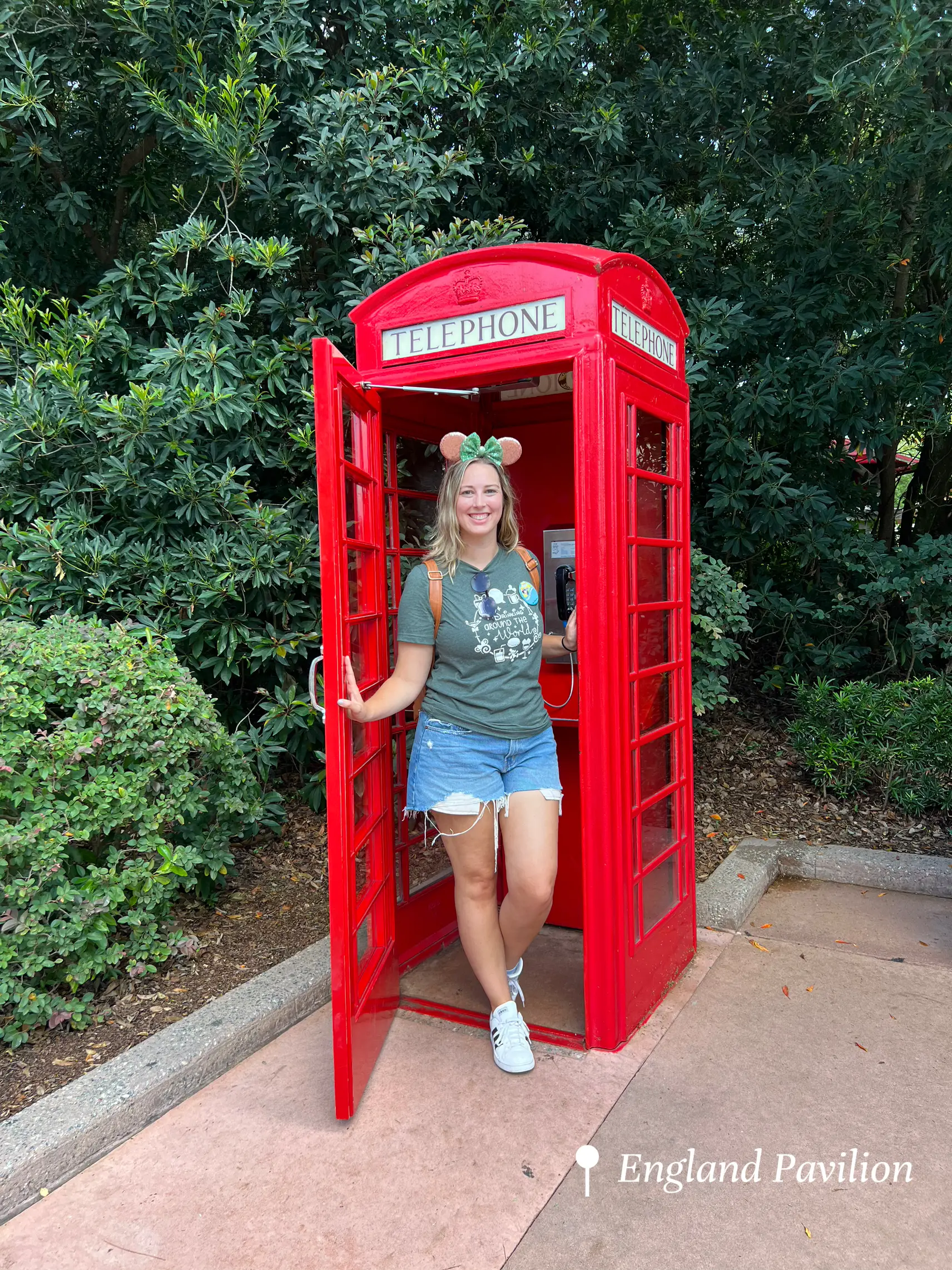 Where I took pictures at Epcot | แกลเลอรีที่โพสต์โดย Melissa Leigh | Lemon8