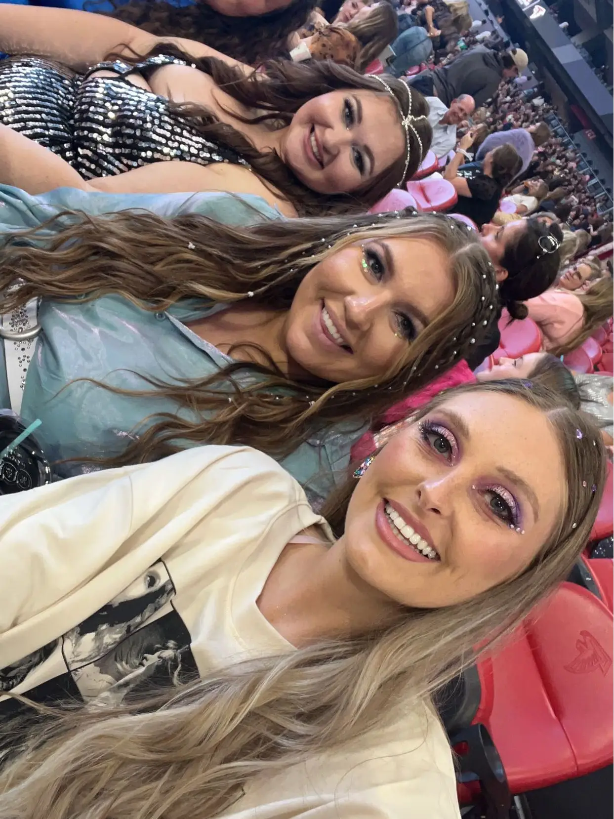 Taylor Swift The Eras Tour ATL night 3 | แกลเลอรีที่โพสต์โดย Katelyn Brooke | Lemon8