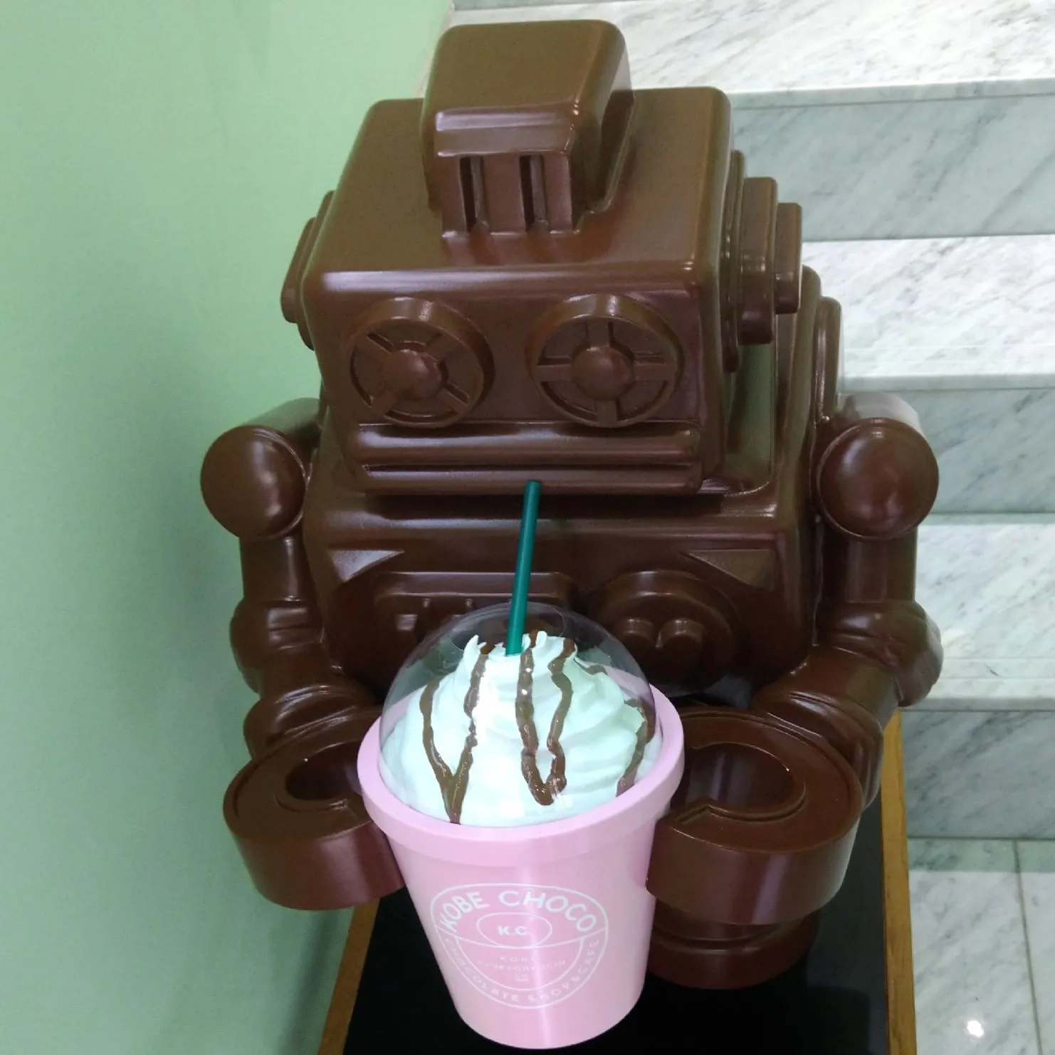 KobeChoco🍓春仕様 | りんだ@神戸のスキ💖発信中が投稿したフォトブック | Lemon8