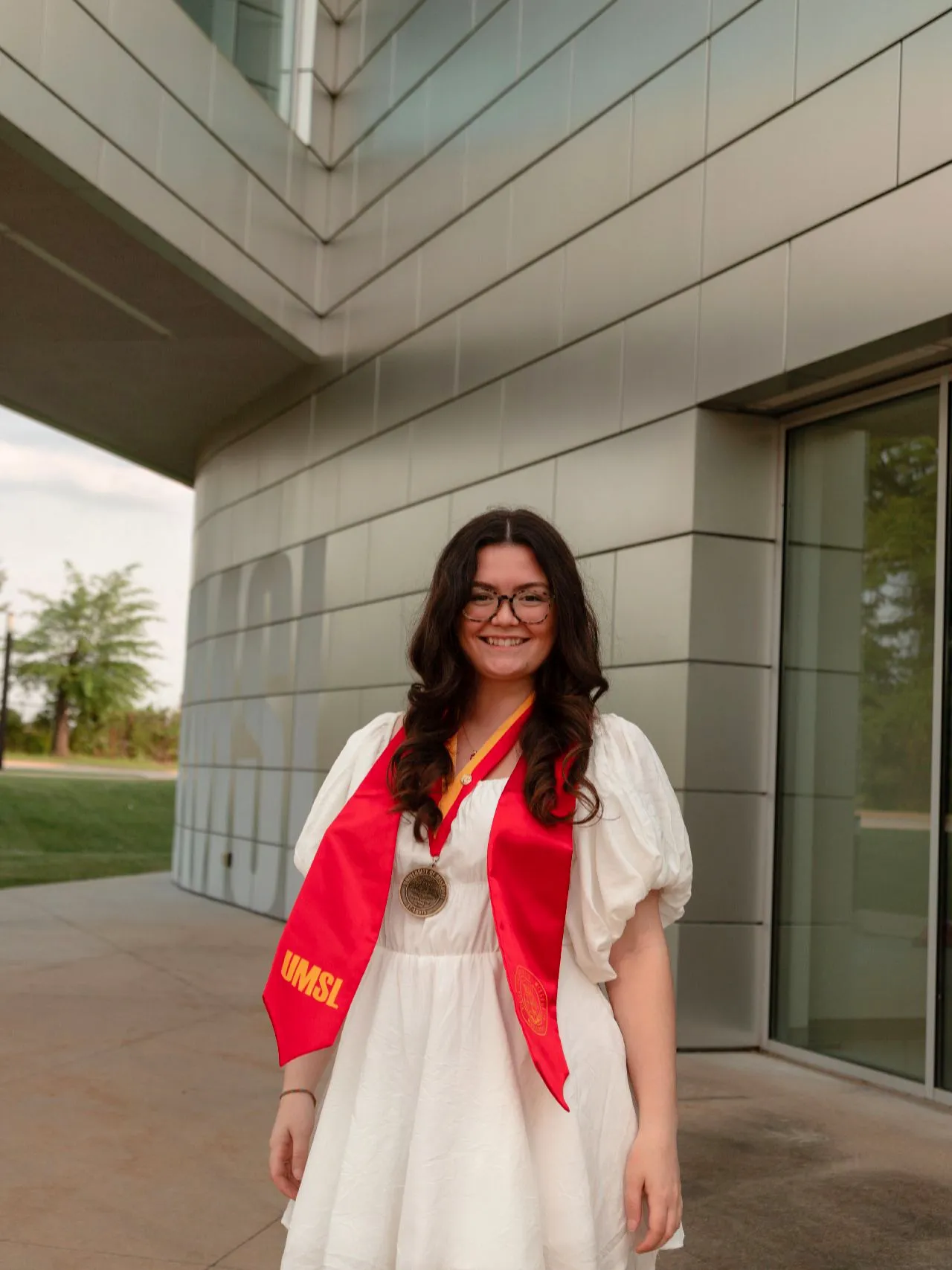 🎓2023 Graduate Pic Inspo!! | Gallery posted by lexi twillmann | Lemon8