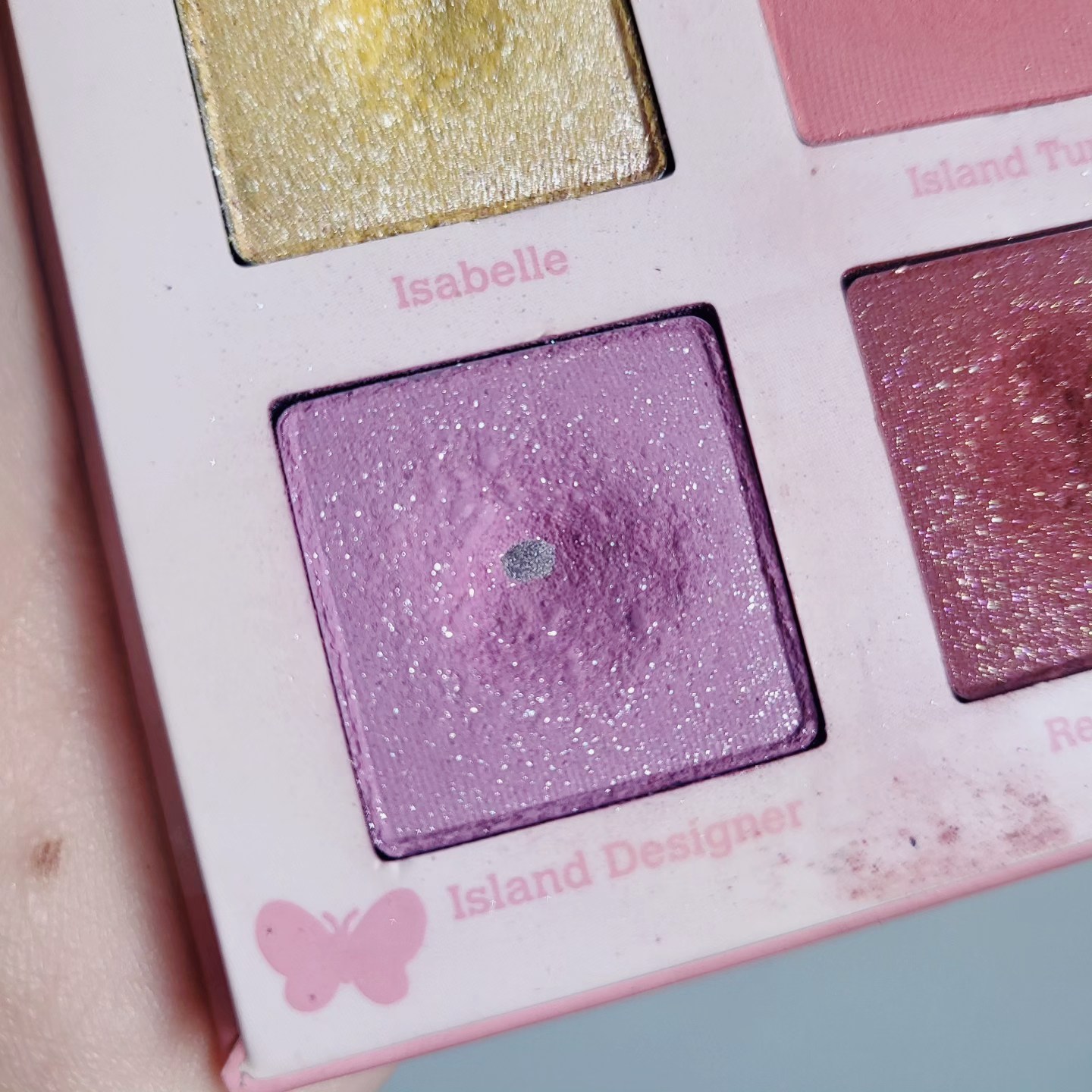 Eyeshadow pan and the look that hit it 🖤 | Gallery posted by 🖤 Darya 🖤 ...