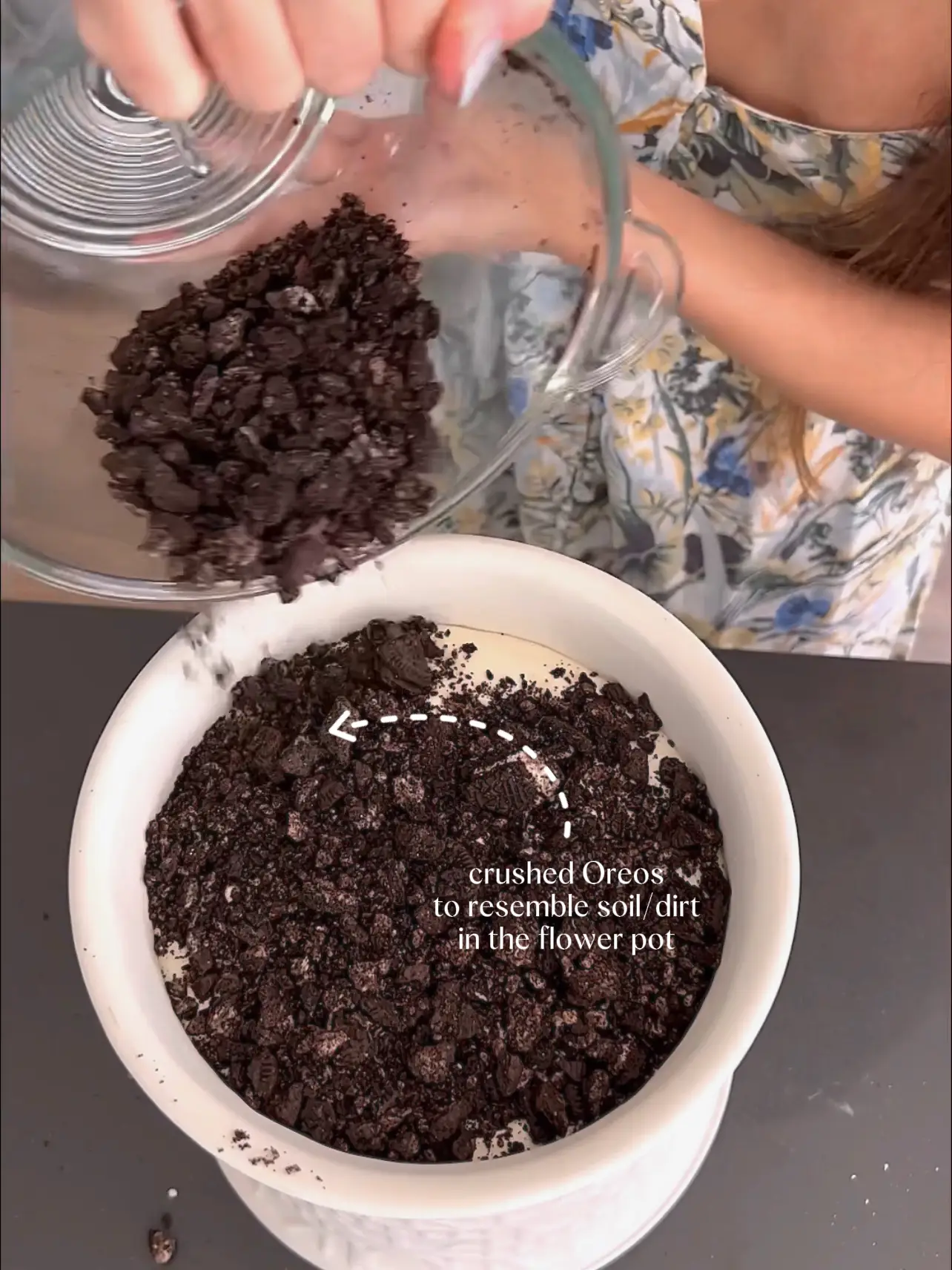 Flower Pot Oreo Dirt Cake 🌸 | แกลเลอรีที่โพสต์โดย Kyrsti Nicole | Lemon8