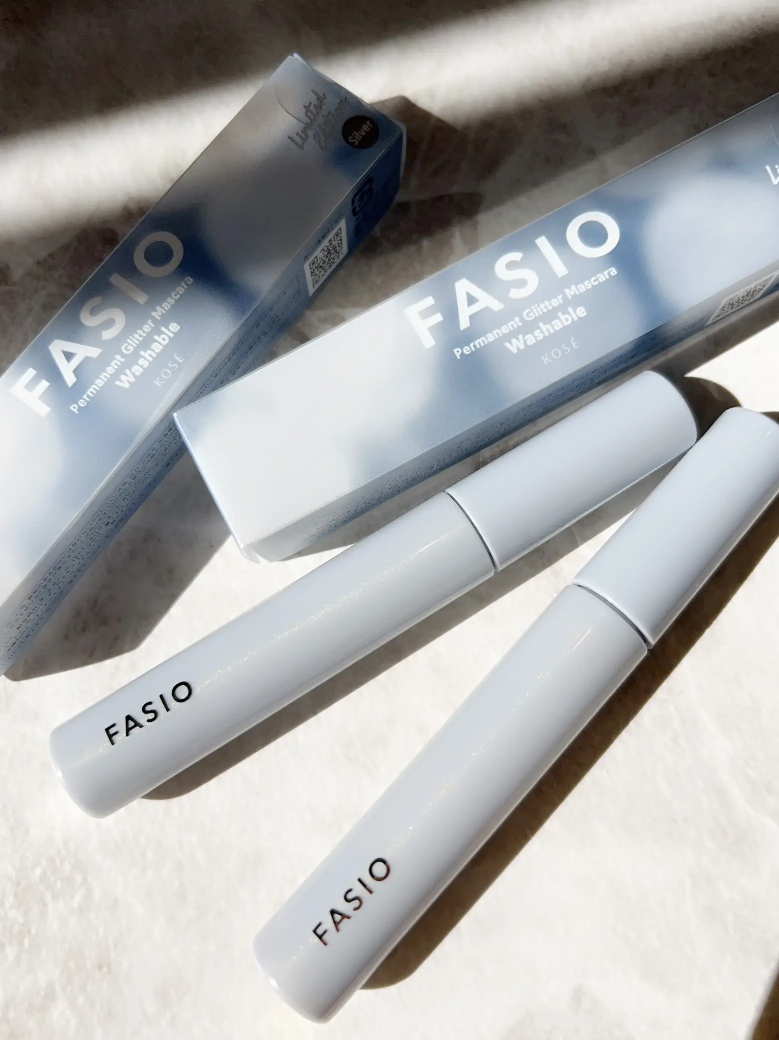 11月16日発売！！プチプラなのに可愛すぎるラメマスカラ | einaが投稿したフォトブック | Lemon8