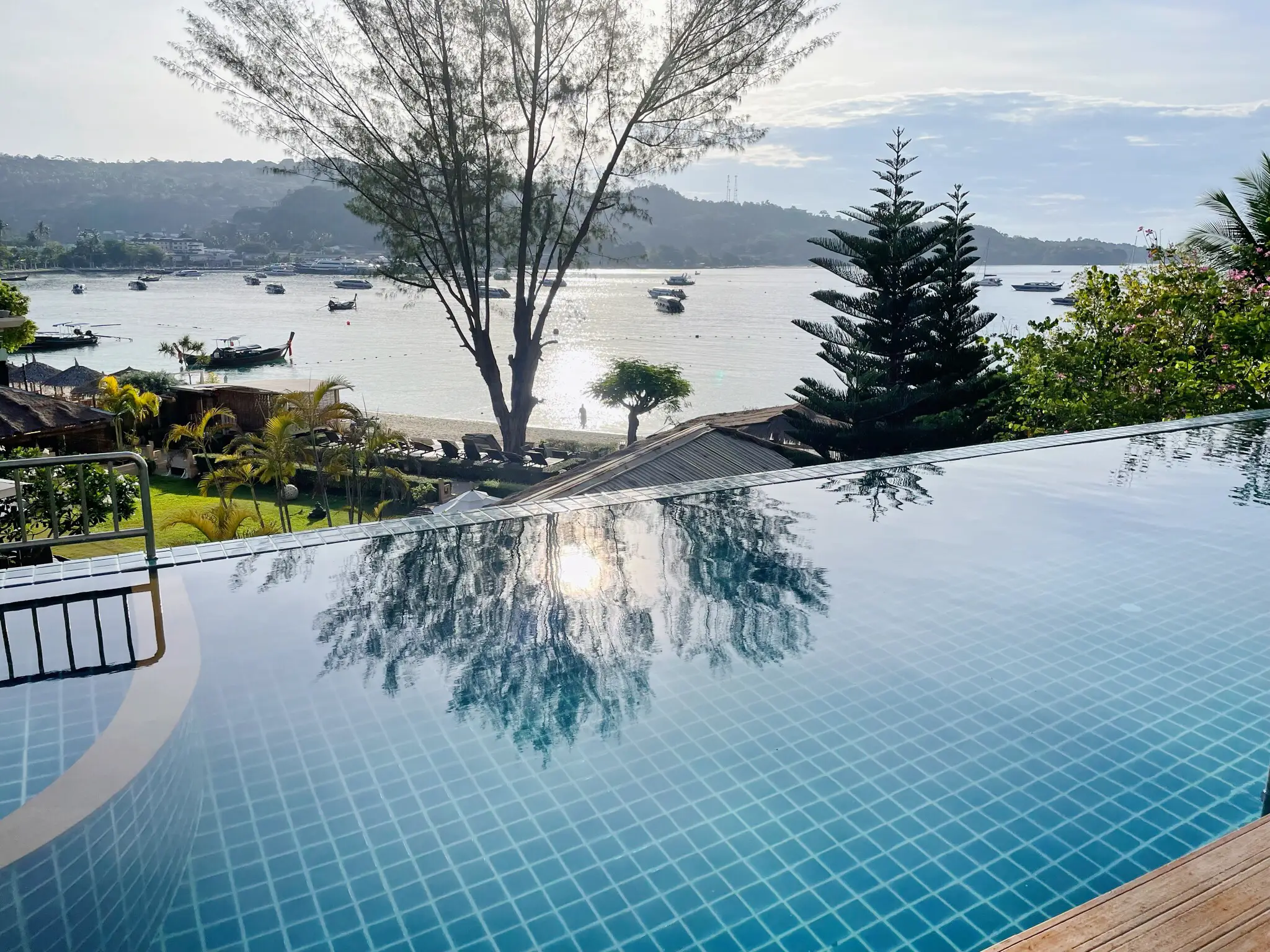 Phi Phi Clife Beach Resort | 印旛沼ガメラが投稿したフォトブック | Lemon8