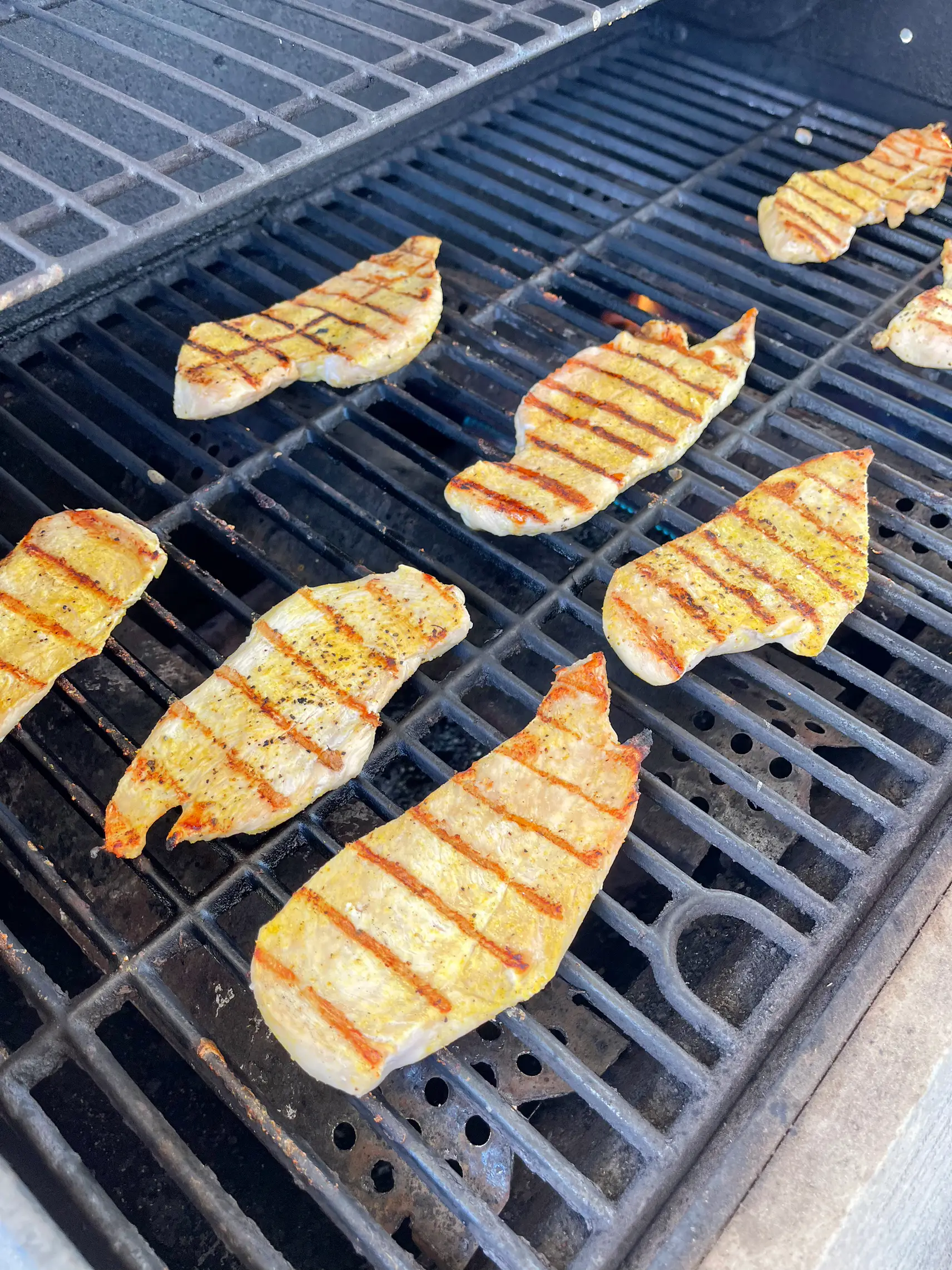 Sunday chillin & grillin | Gallery posted by Nicole | Lemon8