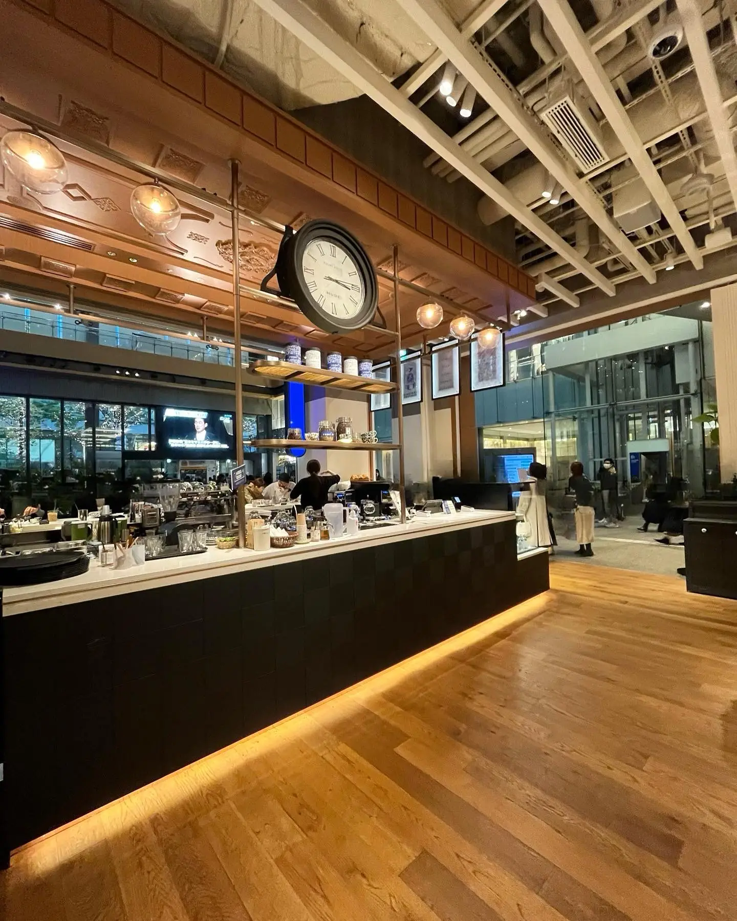 【丸の内】飲めるフレンチトーストで話題の人気店💡【正直レビュー】 | カフェ巡り┊aiiro.が投稿したフォトブック | Lemon8