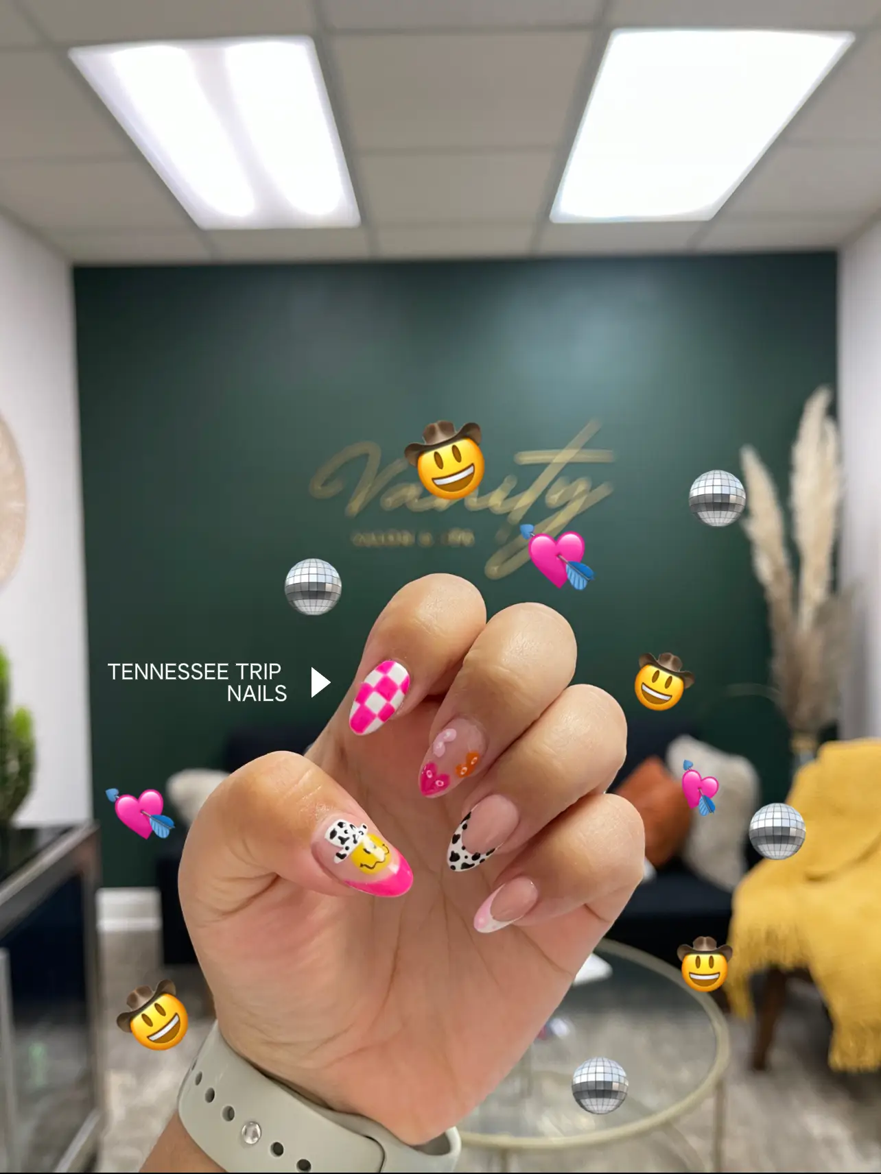 NAIL INSPO! 💅🌸🤍🪩 | Gallery posted by Deeanna Ellie | Lemon8