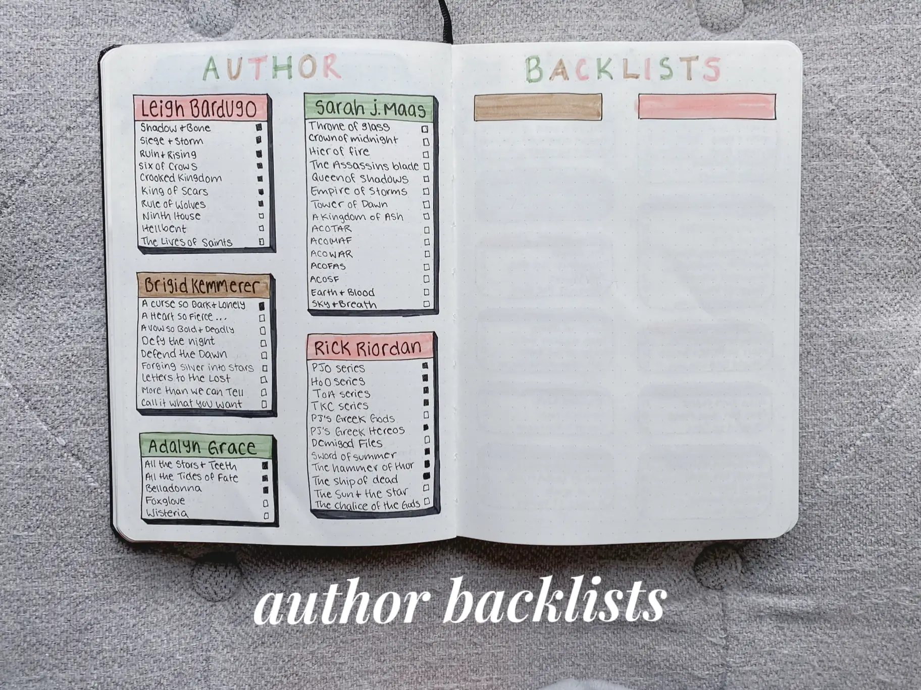 { reading journal tour } | Gallery posted by yoyo | Lemon8