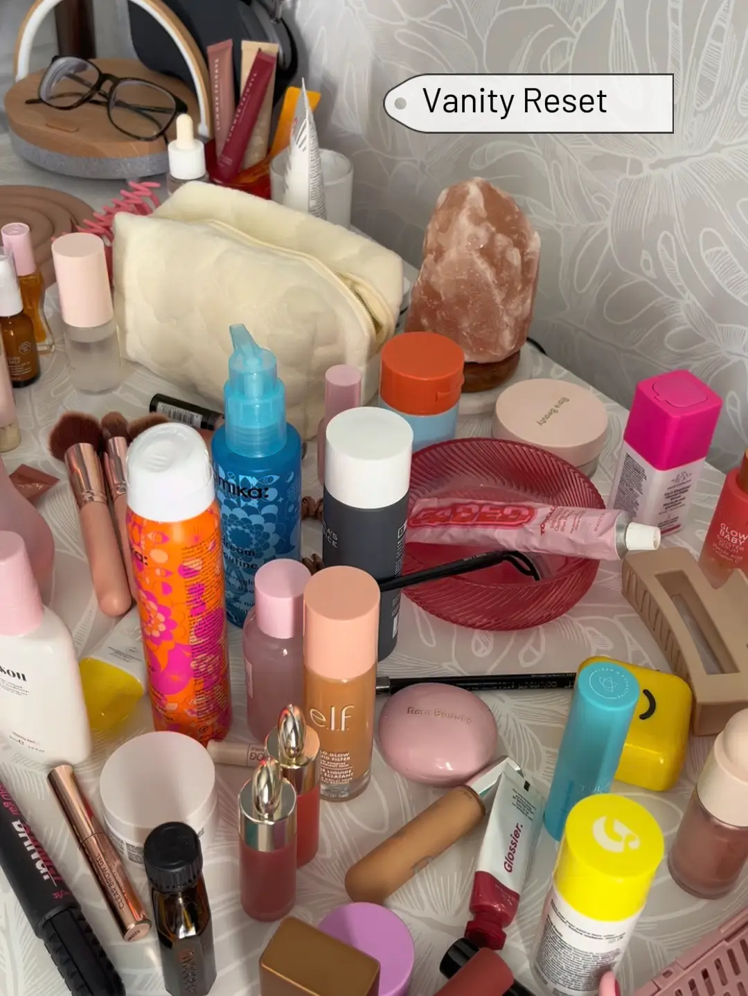 Vanity reset 🎧🌸 | Video published by Aniya Velasquez | Lemon8