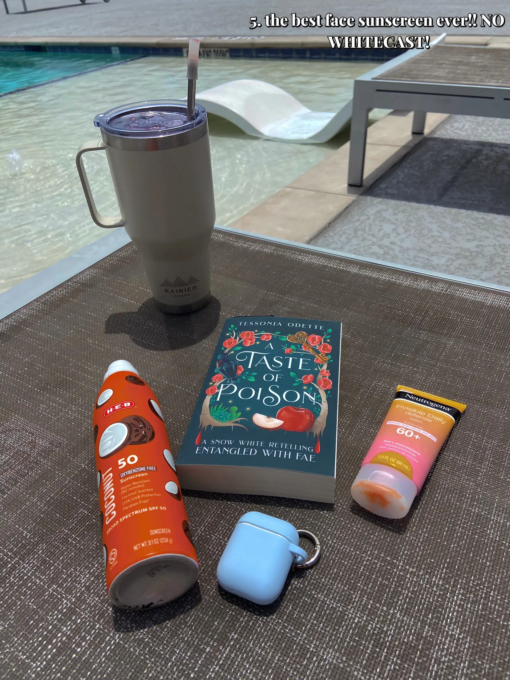 pool day essentials ☀️ | แกลเลอรีที่โพสต์โดย Lauren Murphy | Lemon8