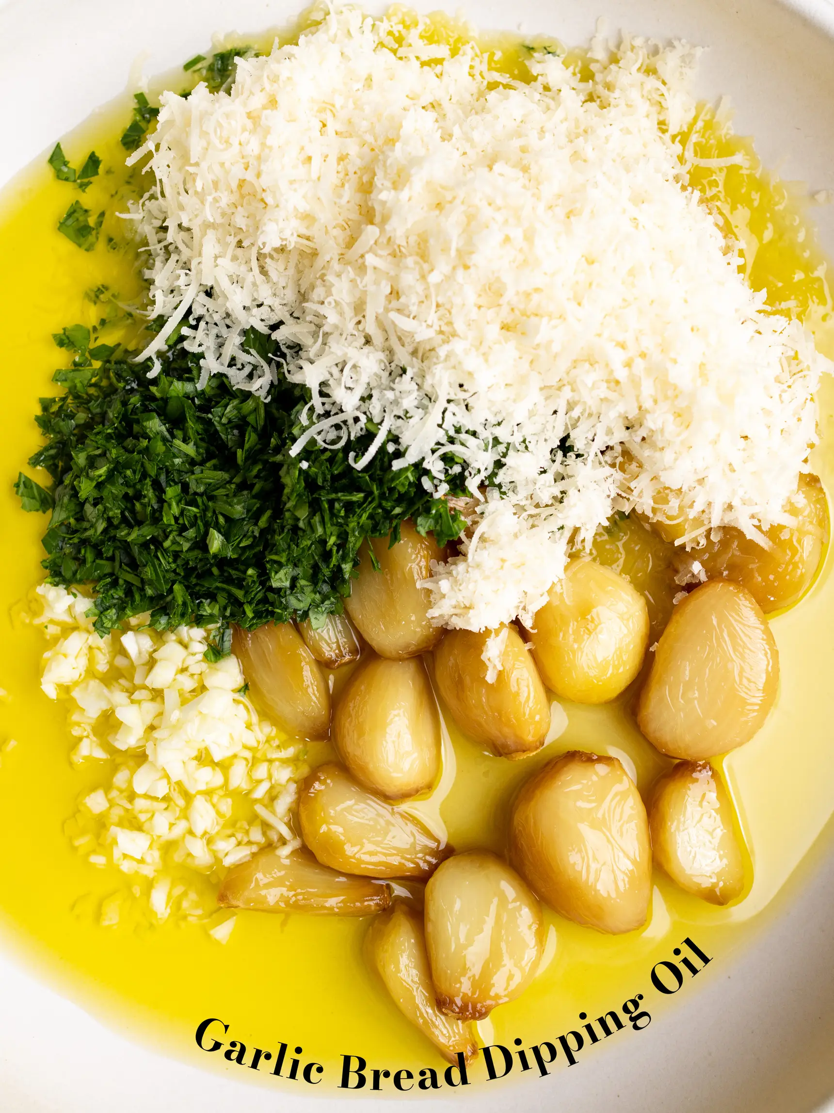 Garlic Bread Dipping Oil | แกลเลอรีที่โพสต์โดย Theboldappetite | Lemon8