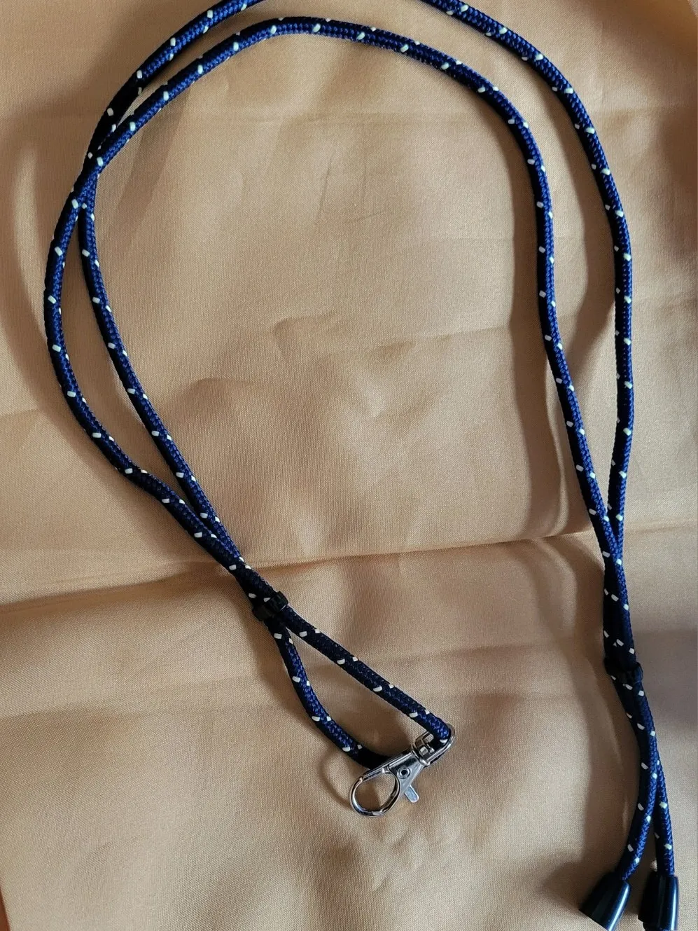 Mobile Neck Strap! Essentials | Gallery posted by まゆまゆ | Lemon8