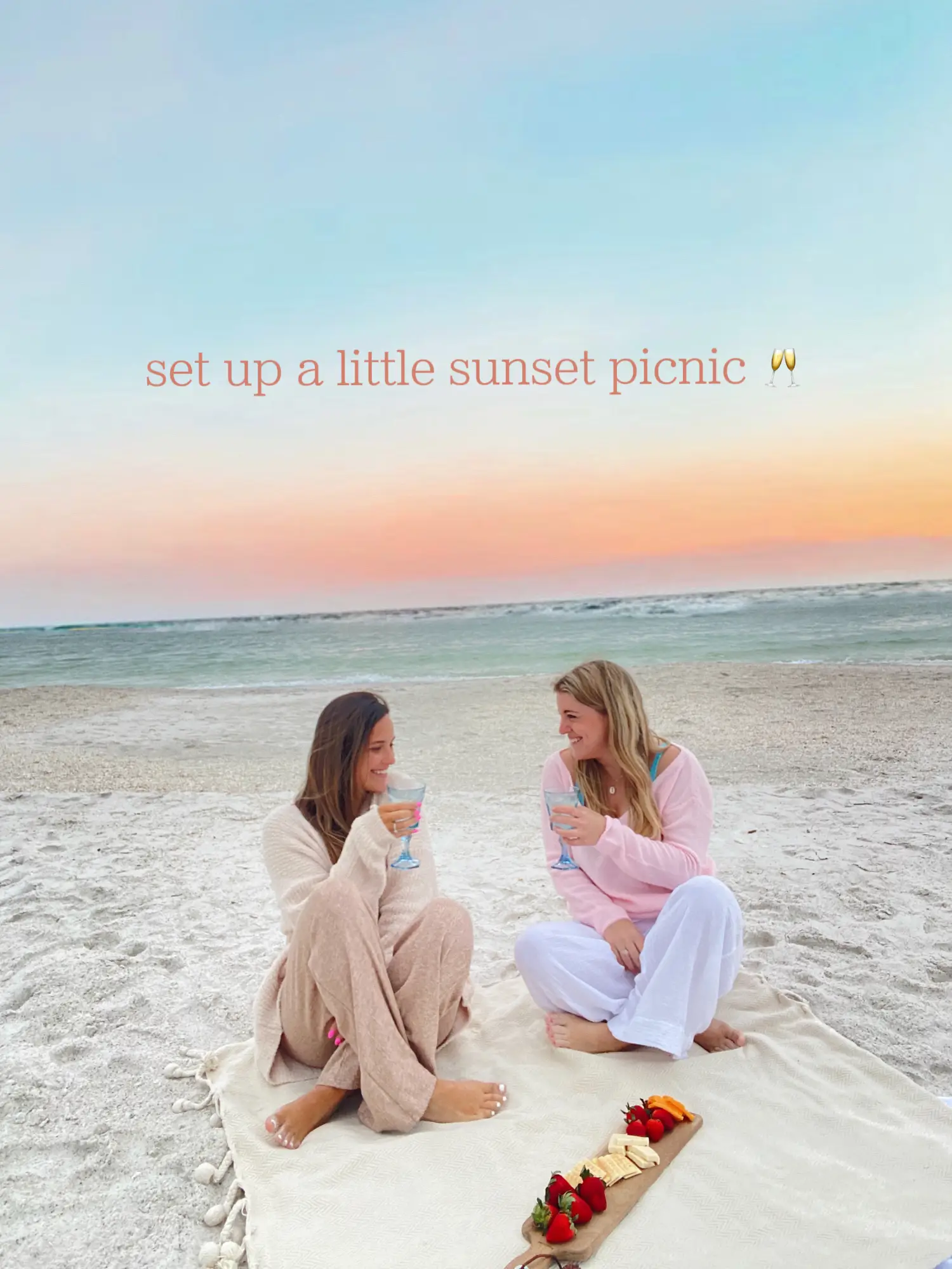 bestie beach photo inspo☀️🌴 | Gallery posted by Anna Schmidt | Lemon8