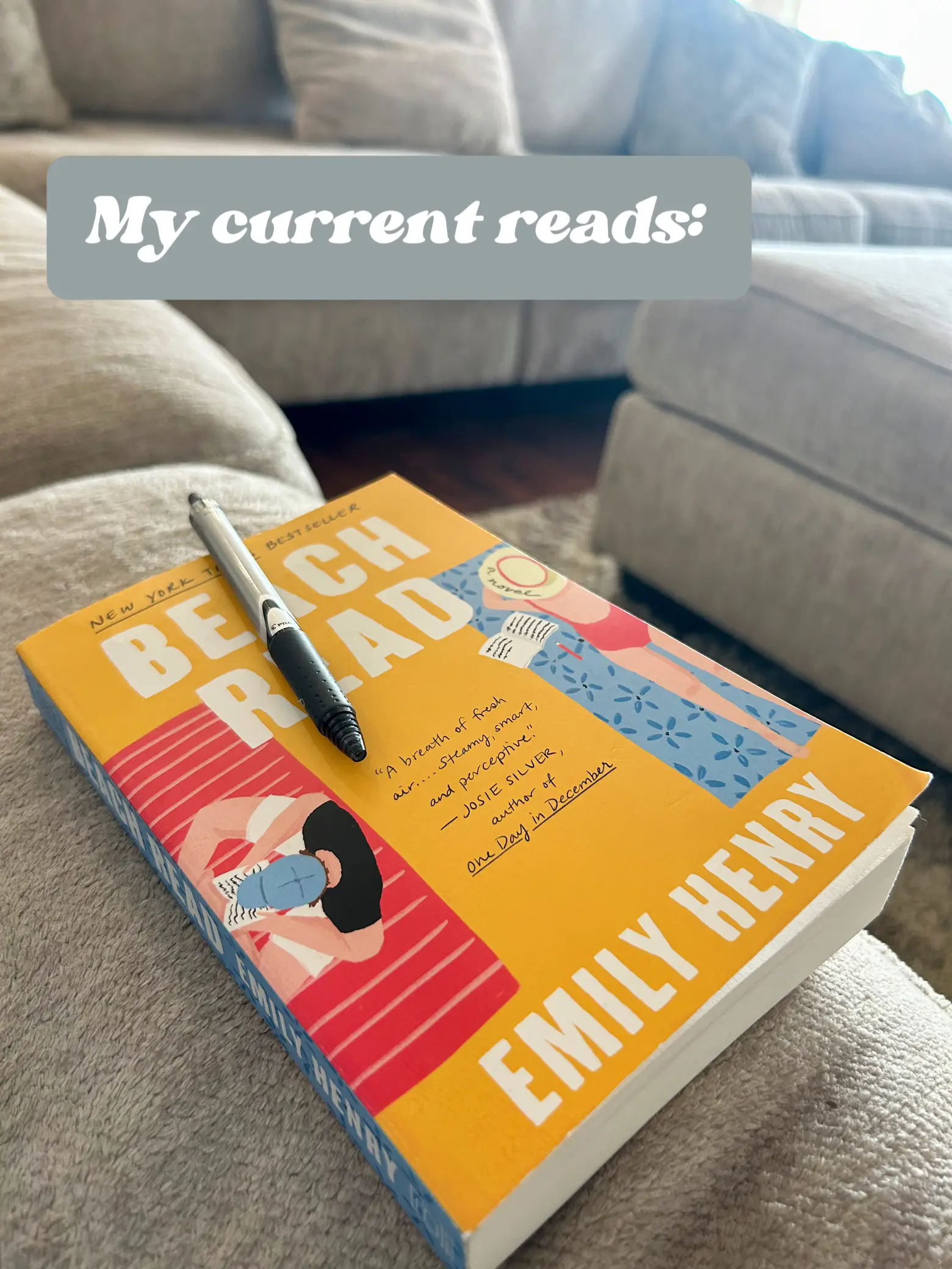 my current reads 📖 | แกลเลอรีที่โพสต์โดย Karaline | Lemon8