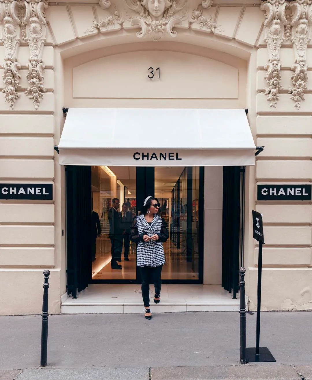 Shots from my Long Romantic Walks to Chanel 😻 | แกลเลอรีที่โพสต์โดย ...