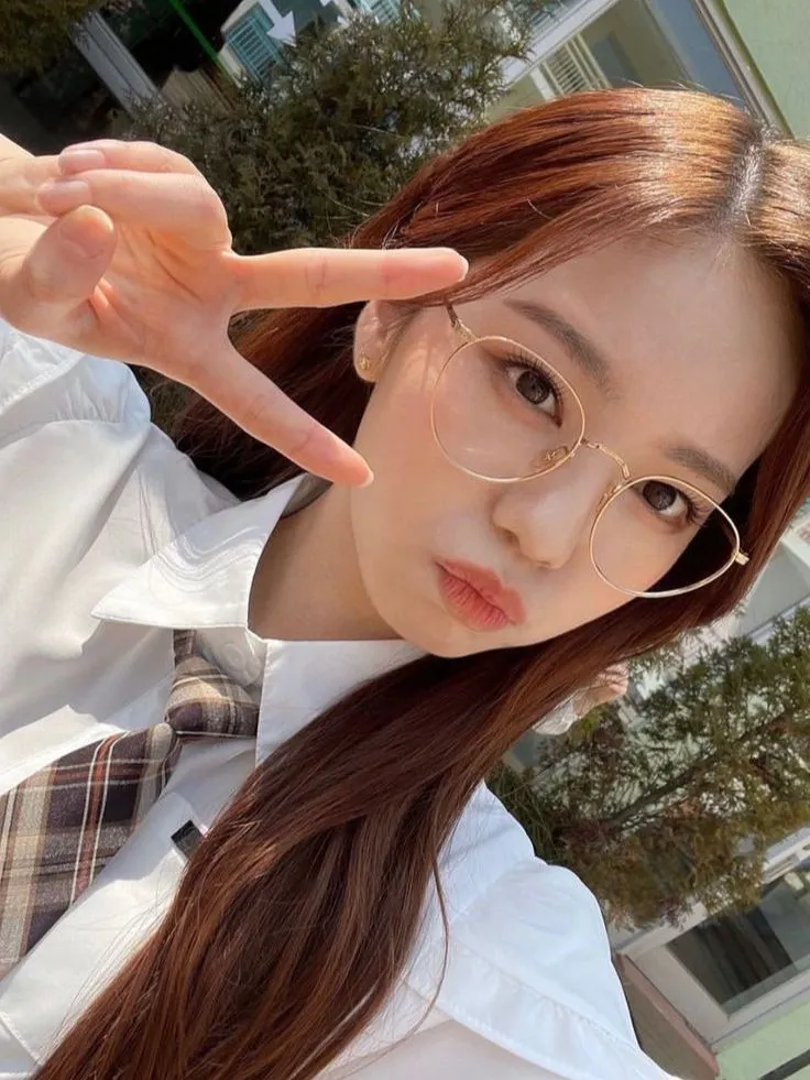 NiziUアヤカ | ももかが投稿したフォトブック | Lemon8