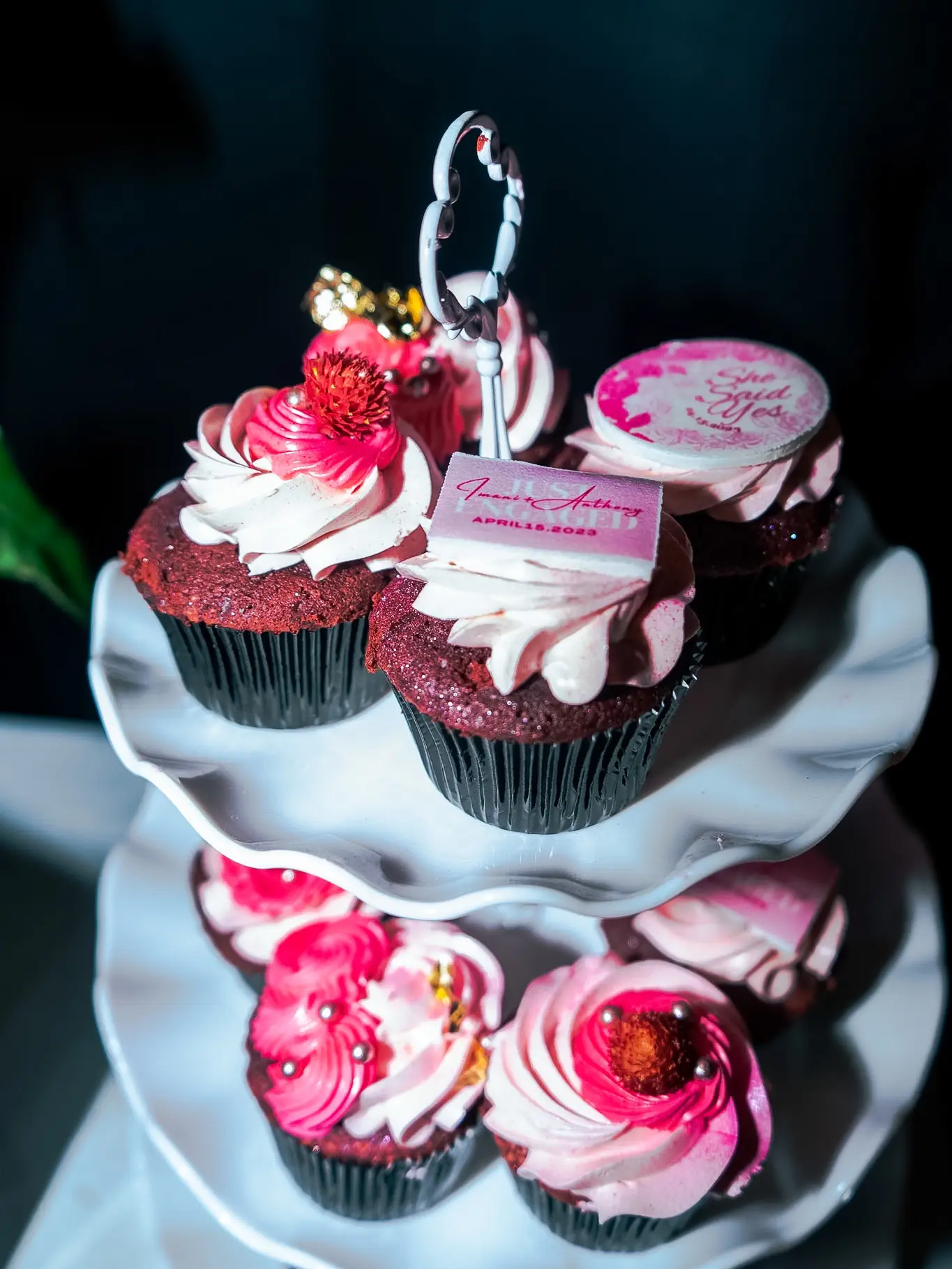 The Perfect Engagement: Sometimes less is more! | แกลเลอรีที่โพสต์โดย SAINT | Lemon8