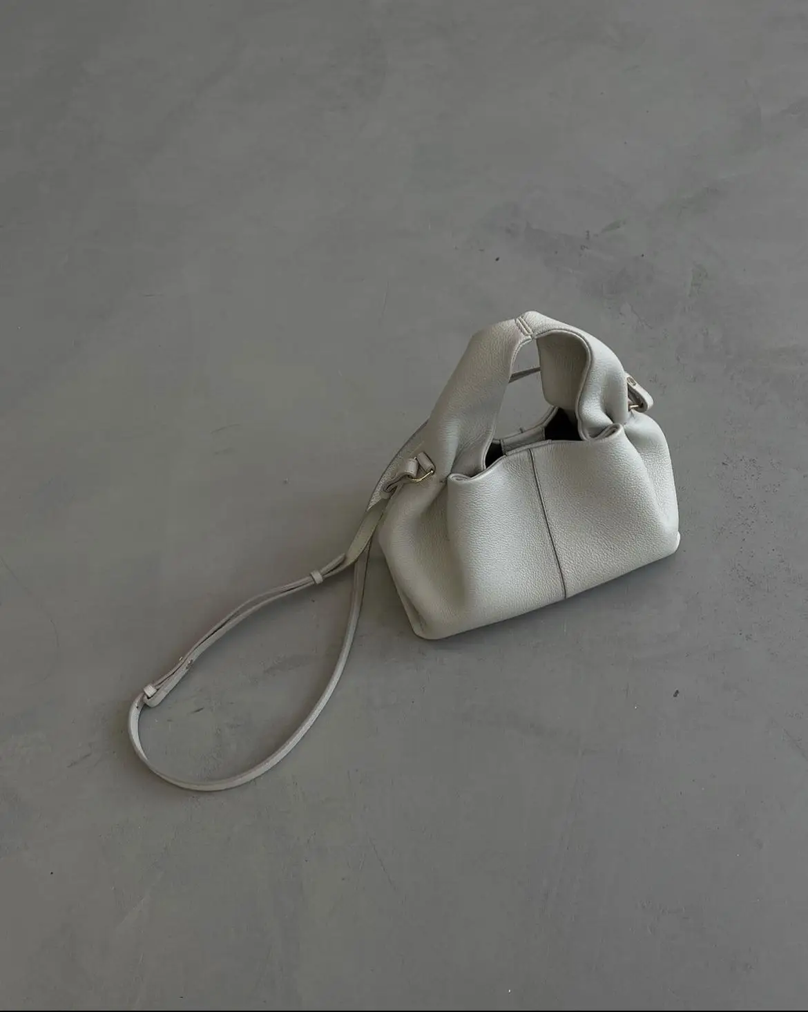 Minimal & Affordable Bags | Gallery posted by Minimalboard | Lemon8