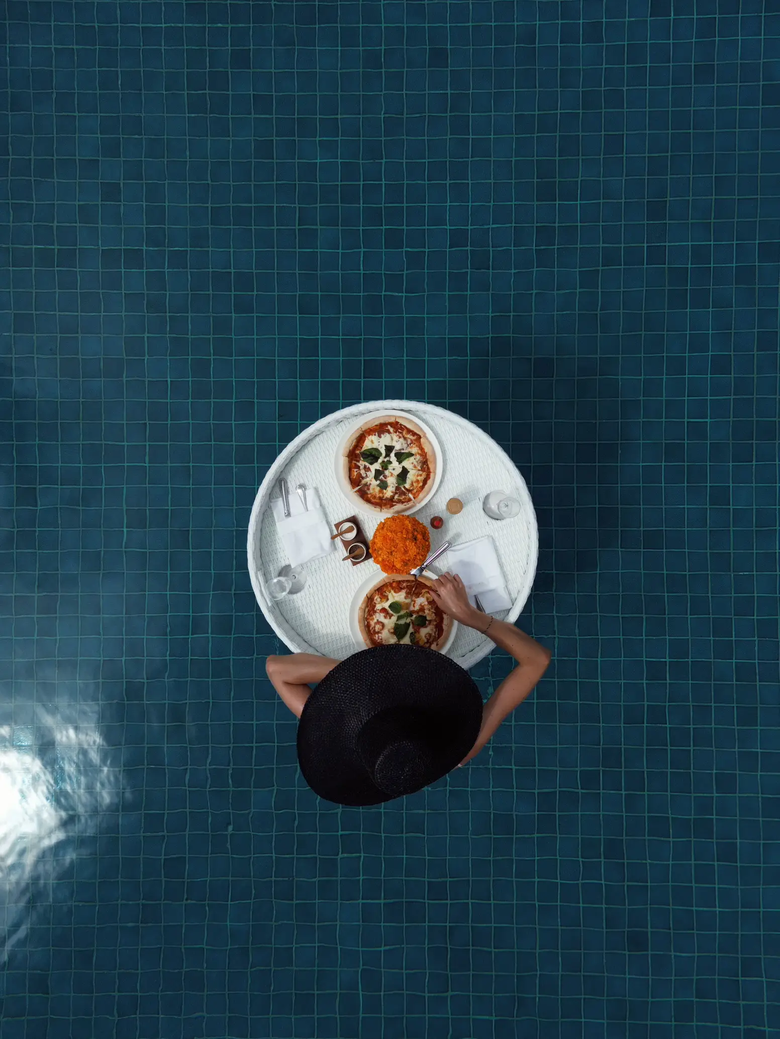 Floating lunch in Bali | Gallery posted by emilylorec | Lemon8