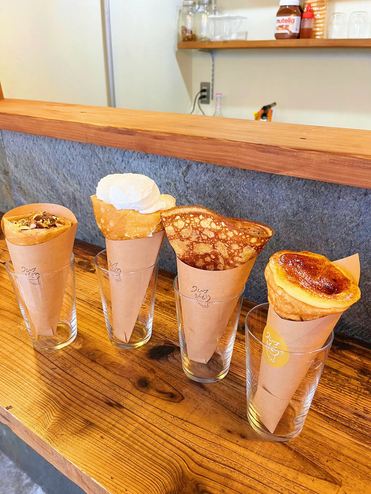 Discover a crepe shop that sticks to ingredients! | Gallery posted by ...