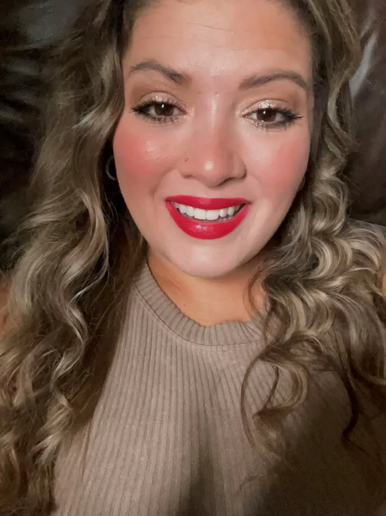 Red Lippy 💋💄💃🏻 | Gallery posted by CaseyStahl | Lemon8