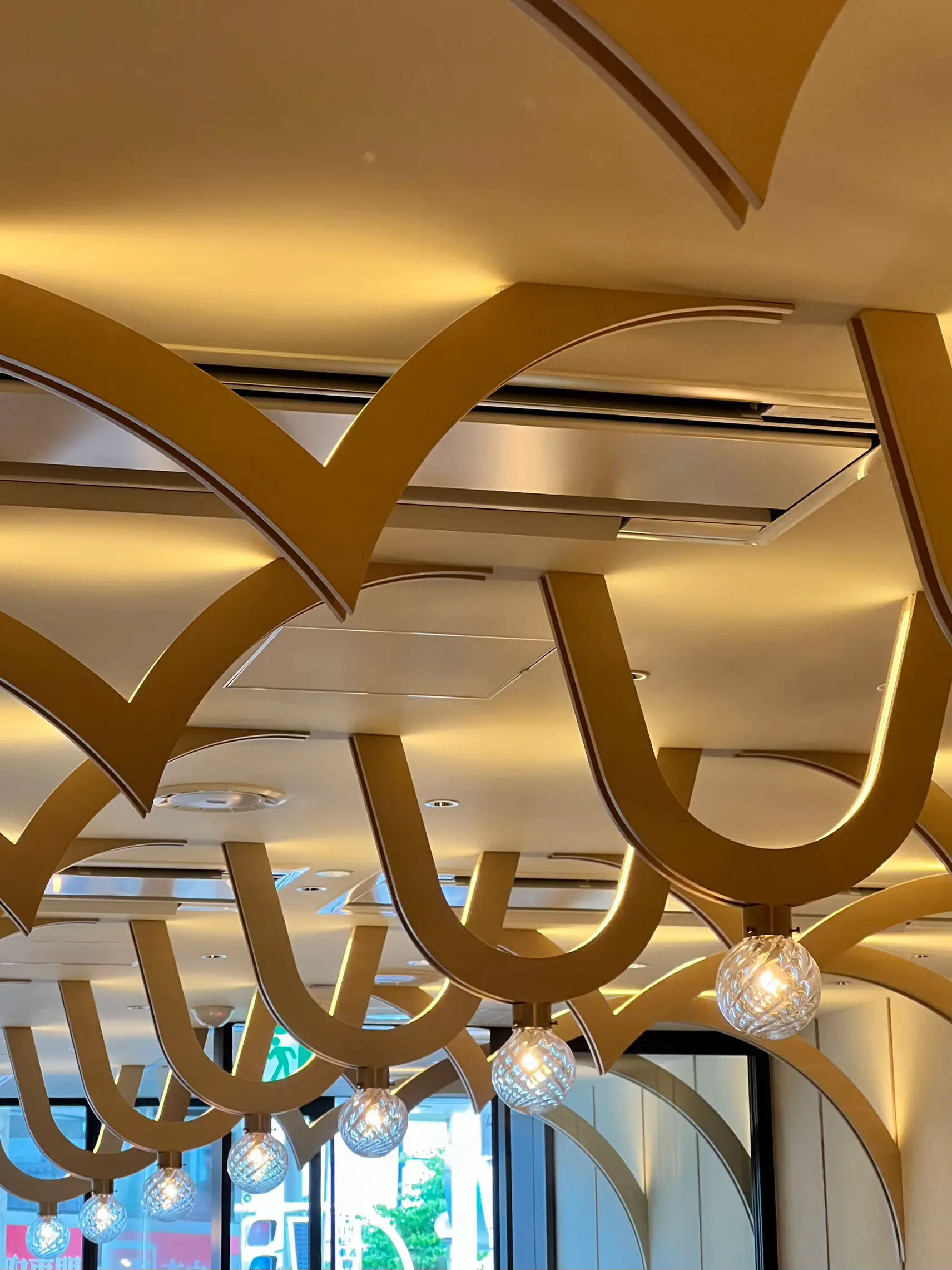 青森市 『Cafe&BAR 2WAY』 | umihiro_aomoriが投稿したフォトブック | Lemon8