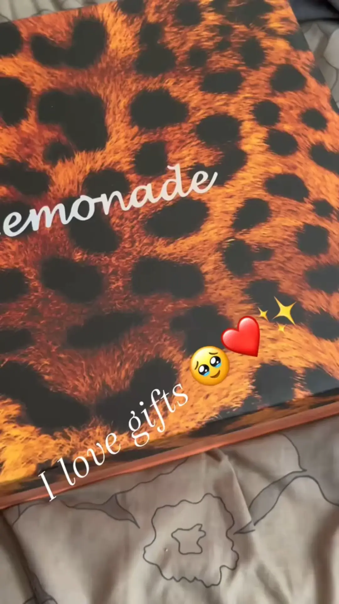 I love gifts 🥹😍 | Video published by T.aylorrayner | Lemon8