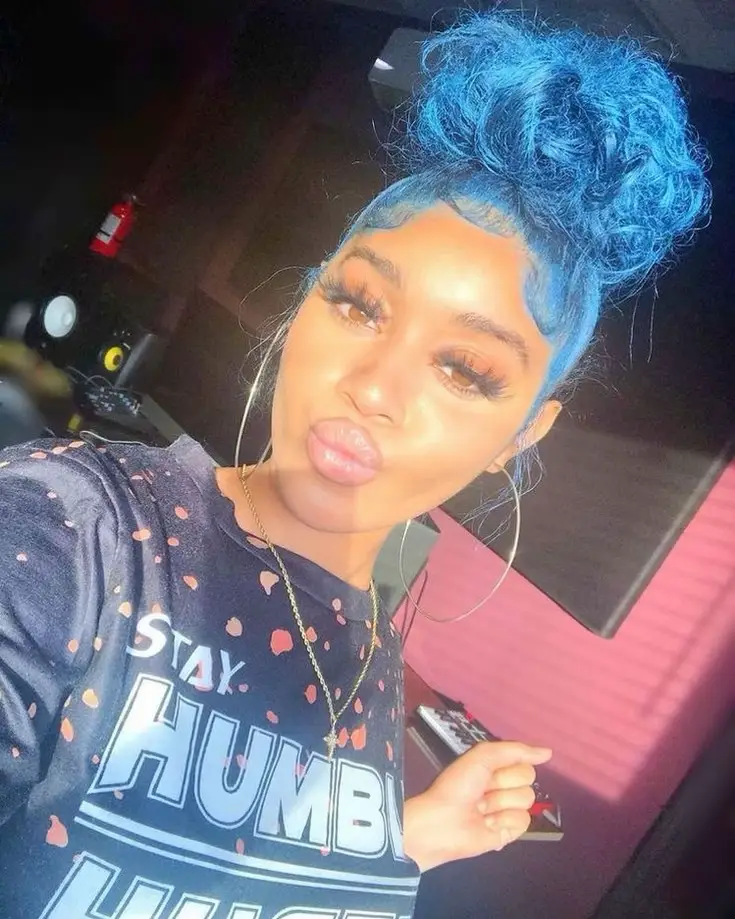 COLOR IDEAS ON CURLY HAIR | Gallery posted by Val🩷 | Lemon8