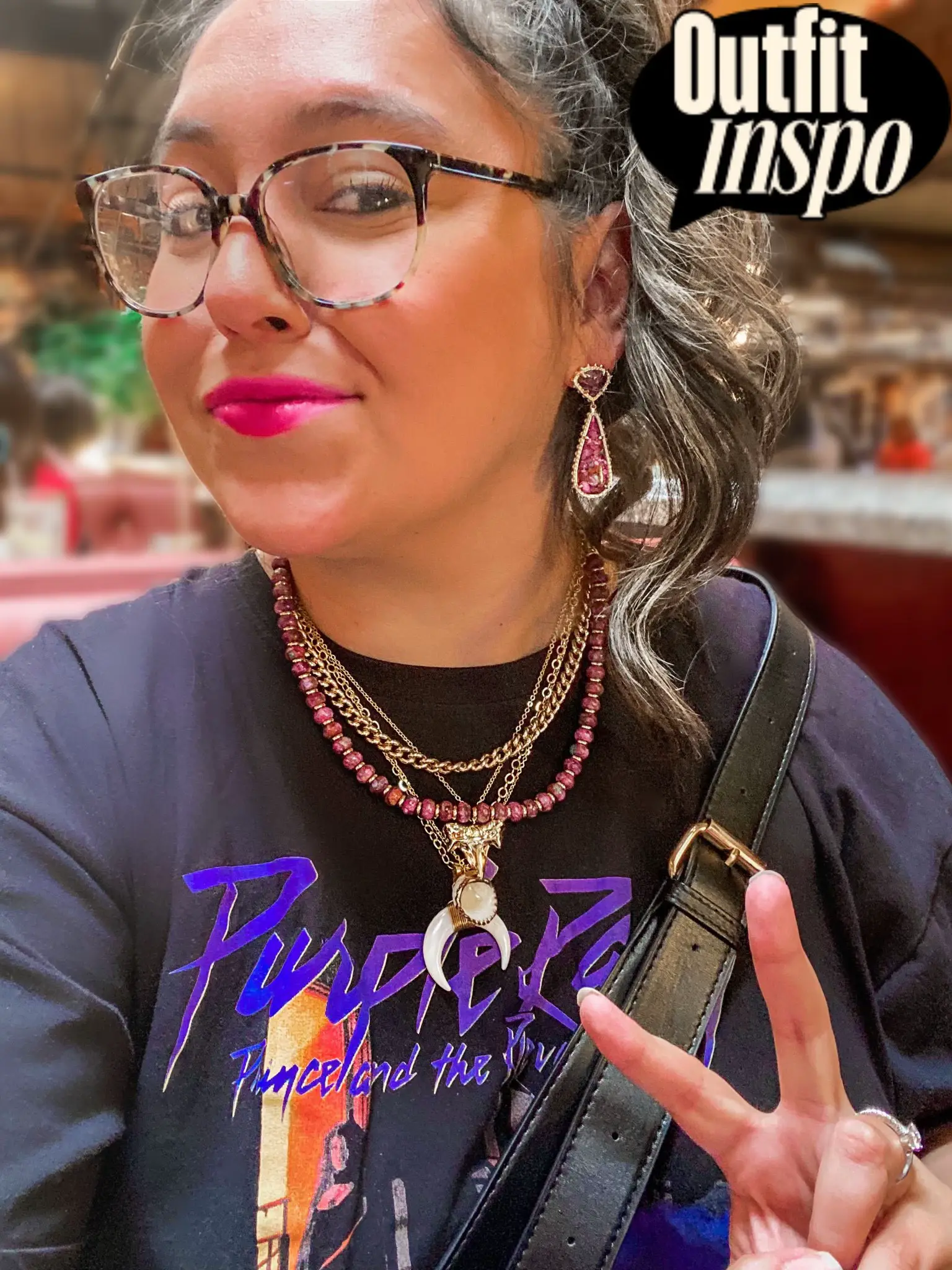 Purple Rain OOTD // Graphic Tee Aesthetic OOTD 💜☔️☮️ | แกลเลอรีที่โพสต์ ...