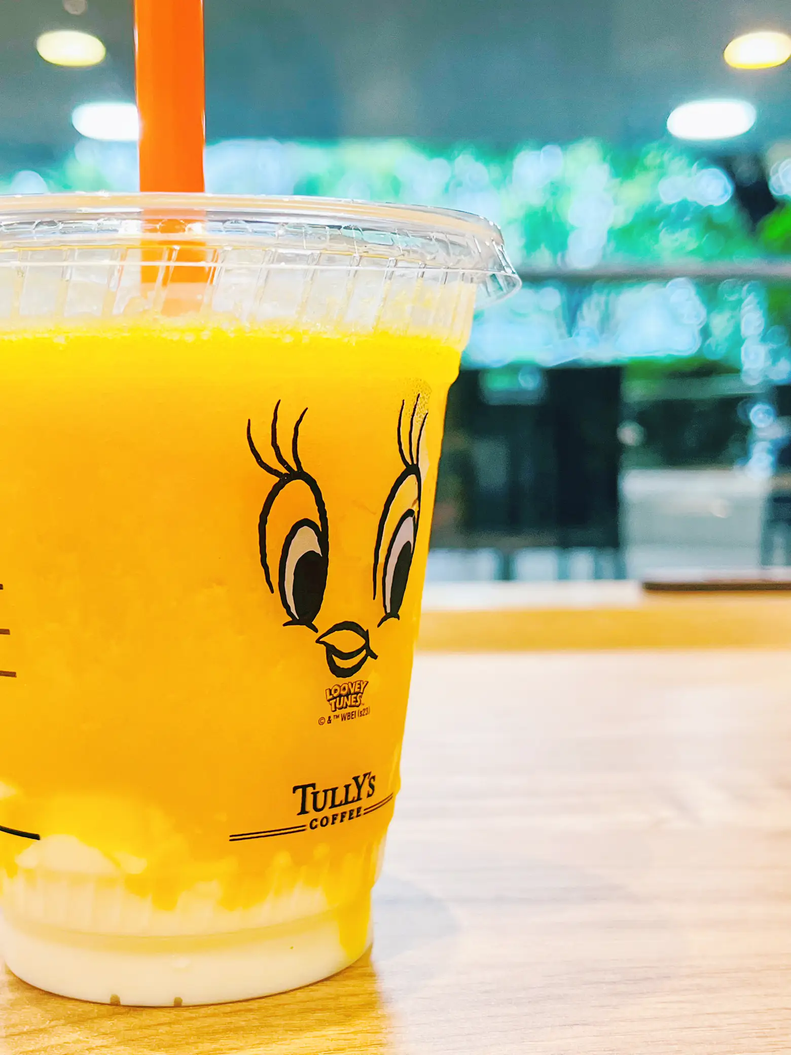 ฤดูร้อนจำกัดเมนูใหม่ของทัลลี! การทำงานร่วมกันของ Looney Tunes ที่อร่อย ...