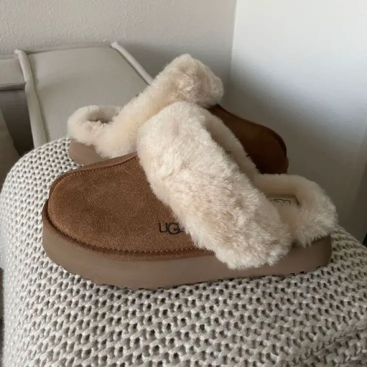 UGGS | Gallery posted by Kris ♡ | Lemon8