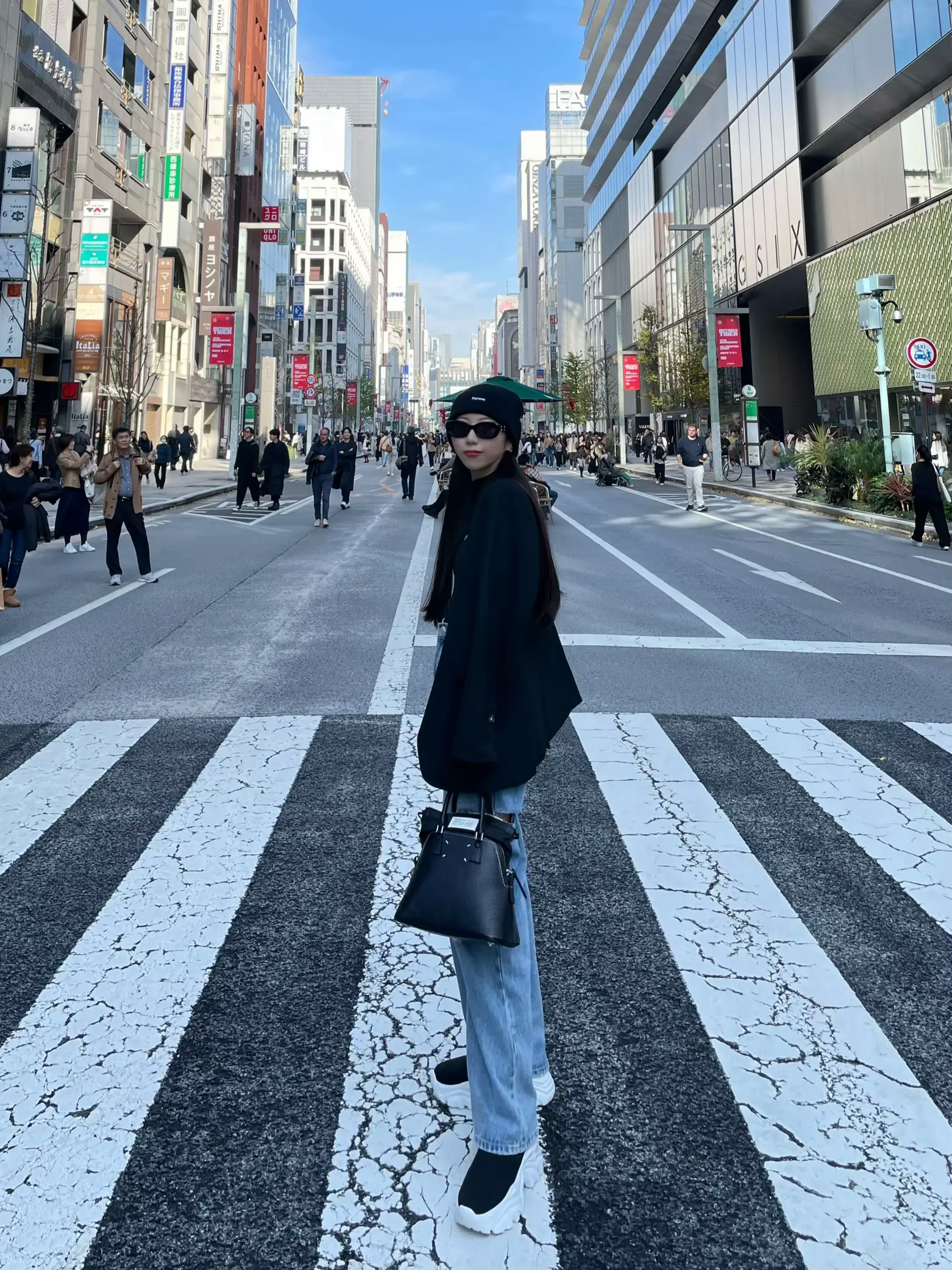 ショッピングコーデ🛍🖤 | Kanakoが投稿したフォトブック | Lemon8