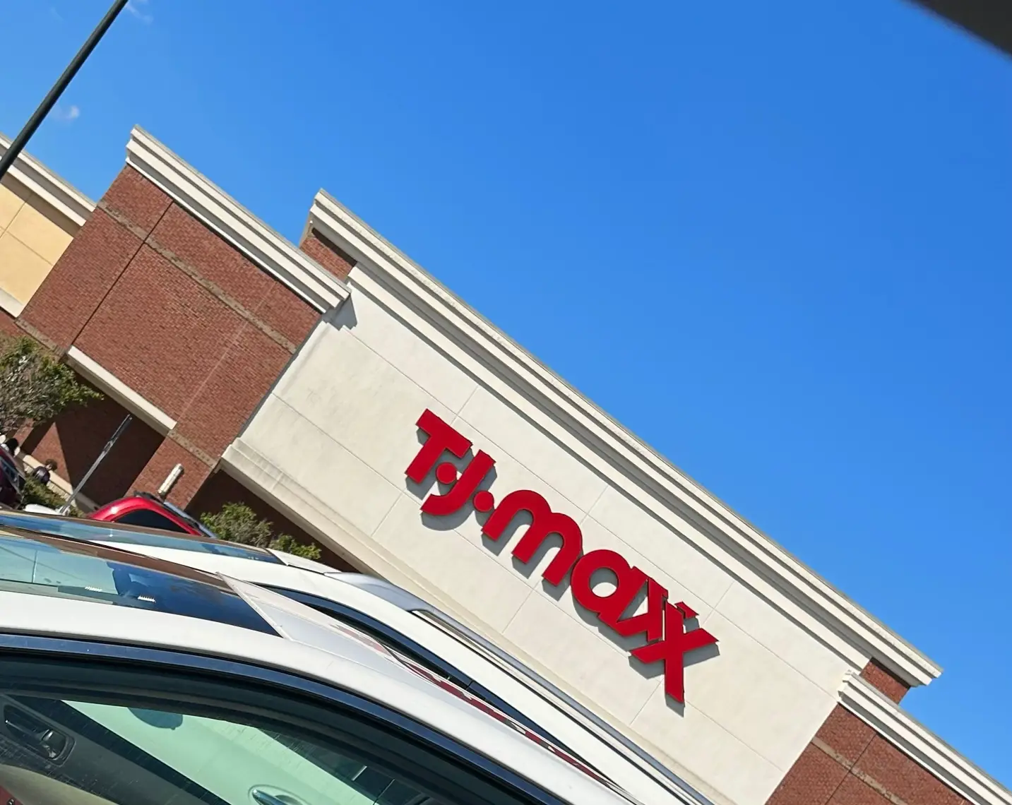 Deals on accessories | Galeri disiarkan oleh divine_elegance | Lemon8