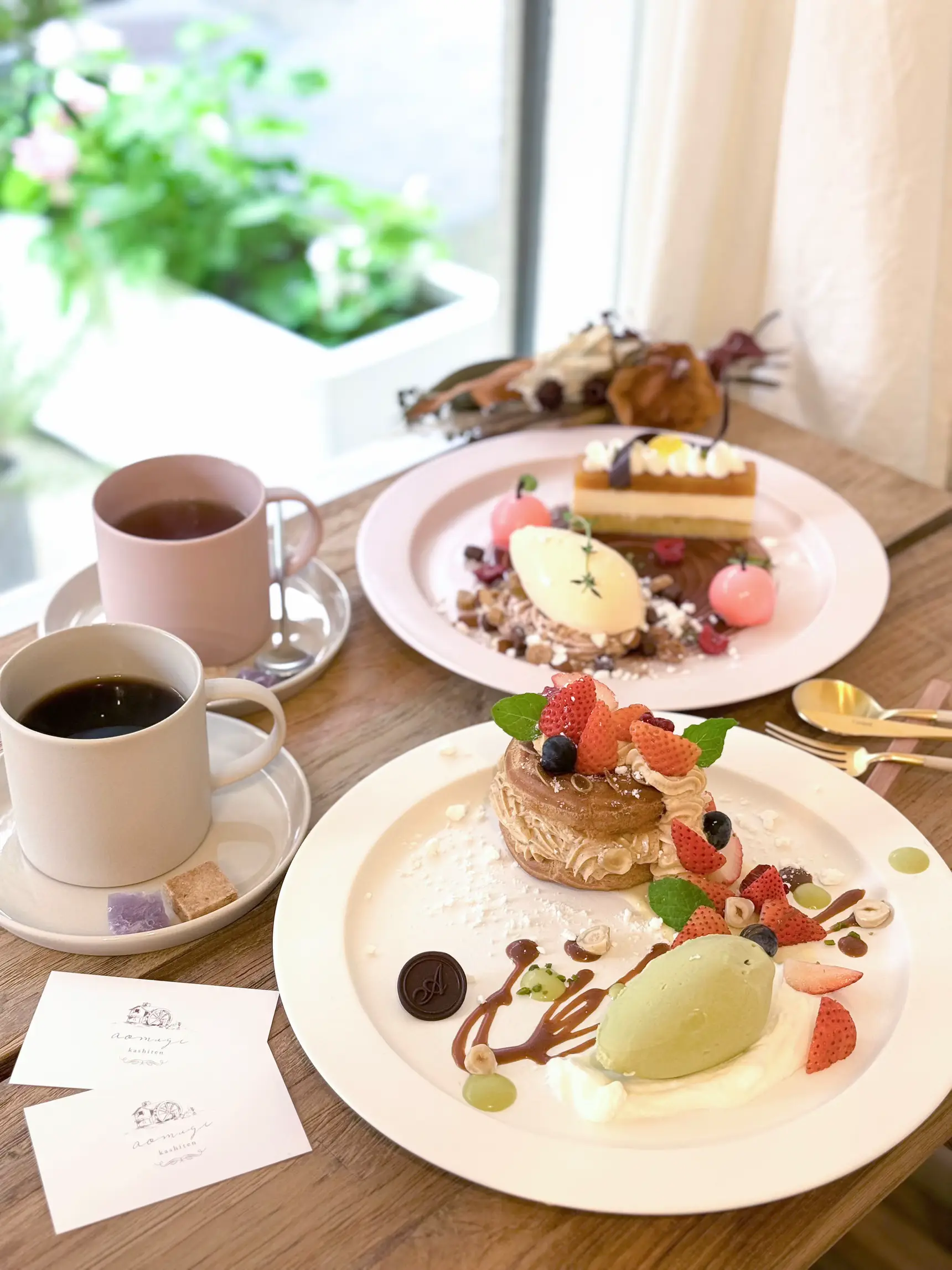 ฉันกำลังมองหาคาเฟ่💕การจองคาเฟ่ที่ทันสมัย | แกลเลอรีที่โพสต์โดย yumiko ...