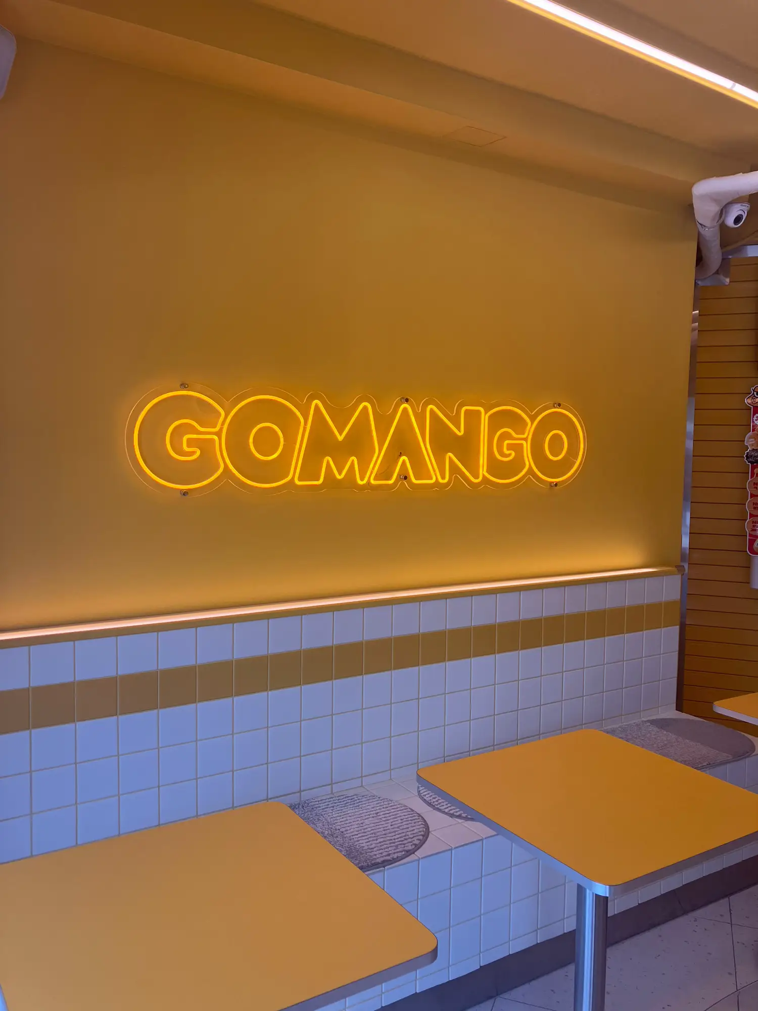 📍180 yen per cup!? Korea Hongdae Cafe GOMANGO | Gallery posted by ruru🐣 ...