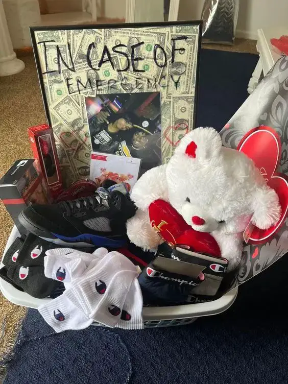 Boyfriend Christmas gift ideas | Gallery posted by ᰔᩚ | Lemon8