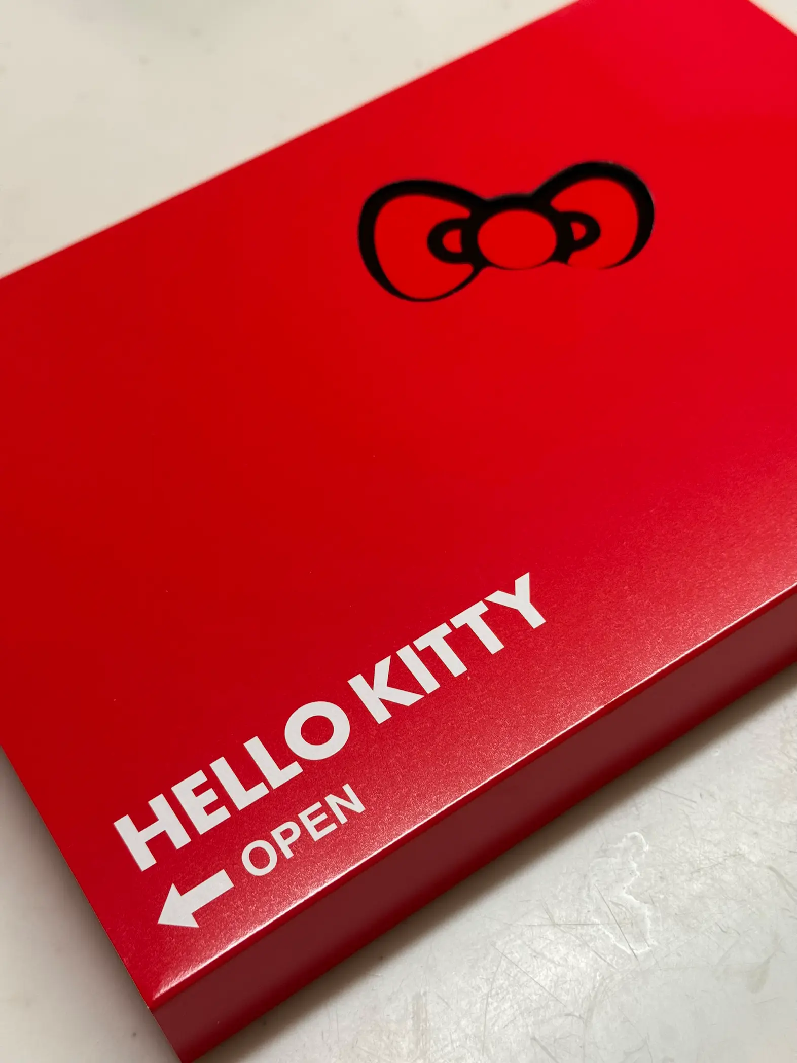 Valentine limited 🍫 Gateau Festa Harada and Hello Kitty collaboration ...