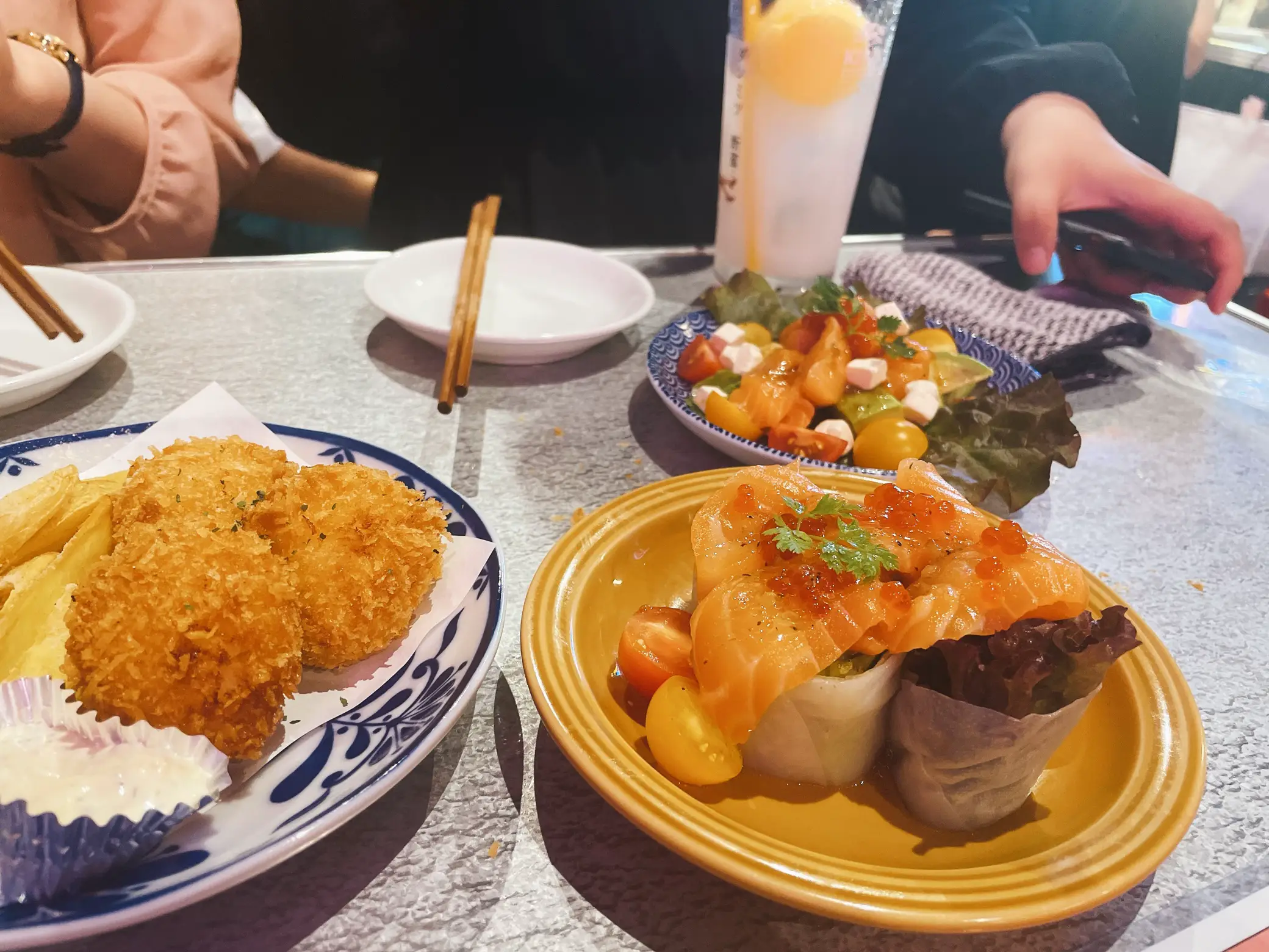 "Osaka" Izakaya irresistible for salmon lovers🐟 | Gallery posted by ...